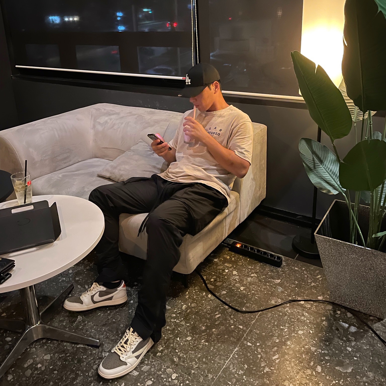 qwe6789com23 (@ho.__ks) 님의 게시물 | KREAM