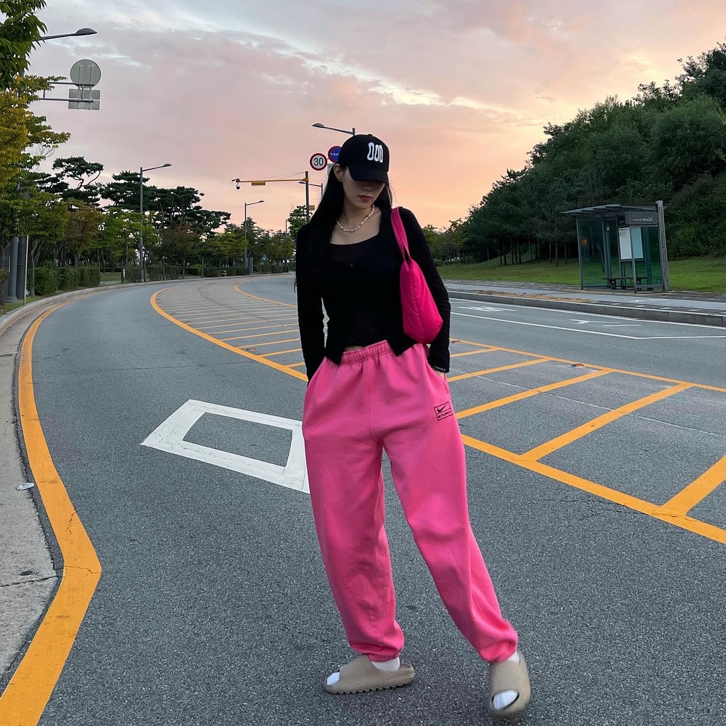 매매 (@fruiting__) 님의 게시물 | KREAM