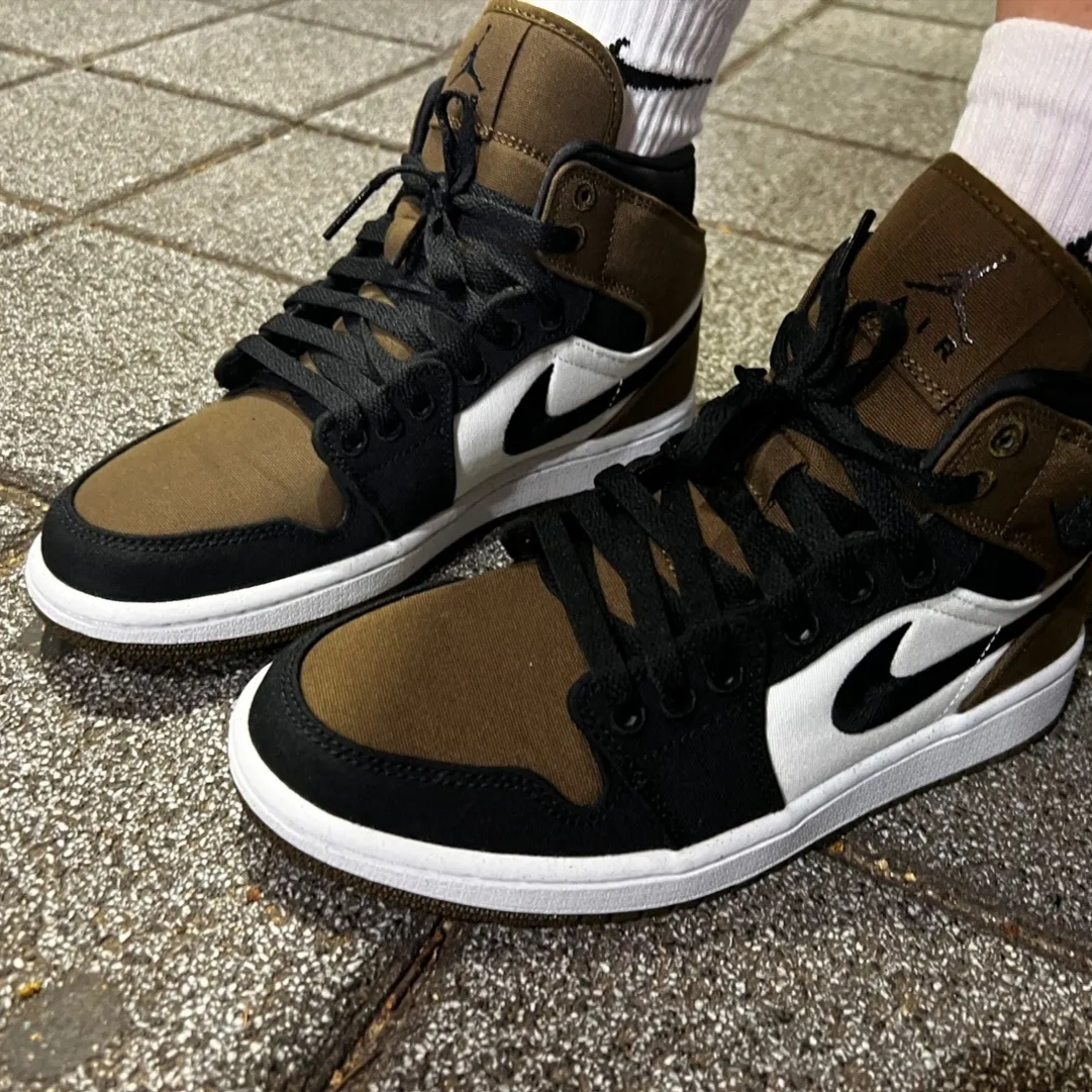 빡지 (@91_yoon) 님의 게시물 | KREAM