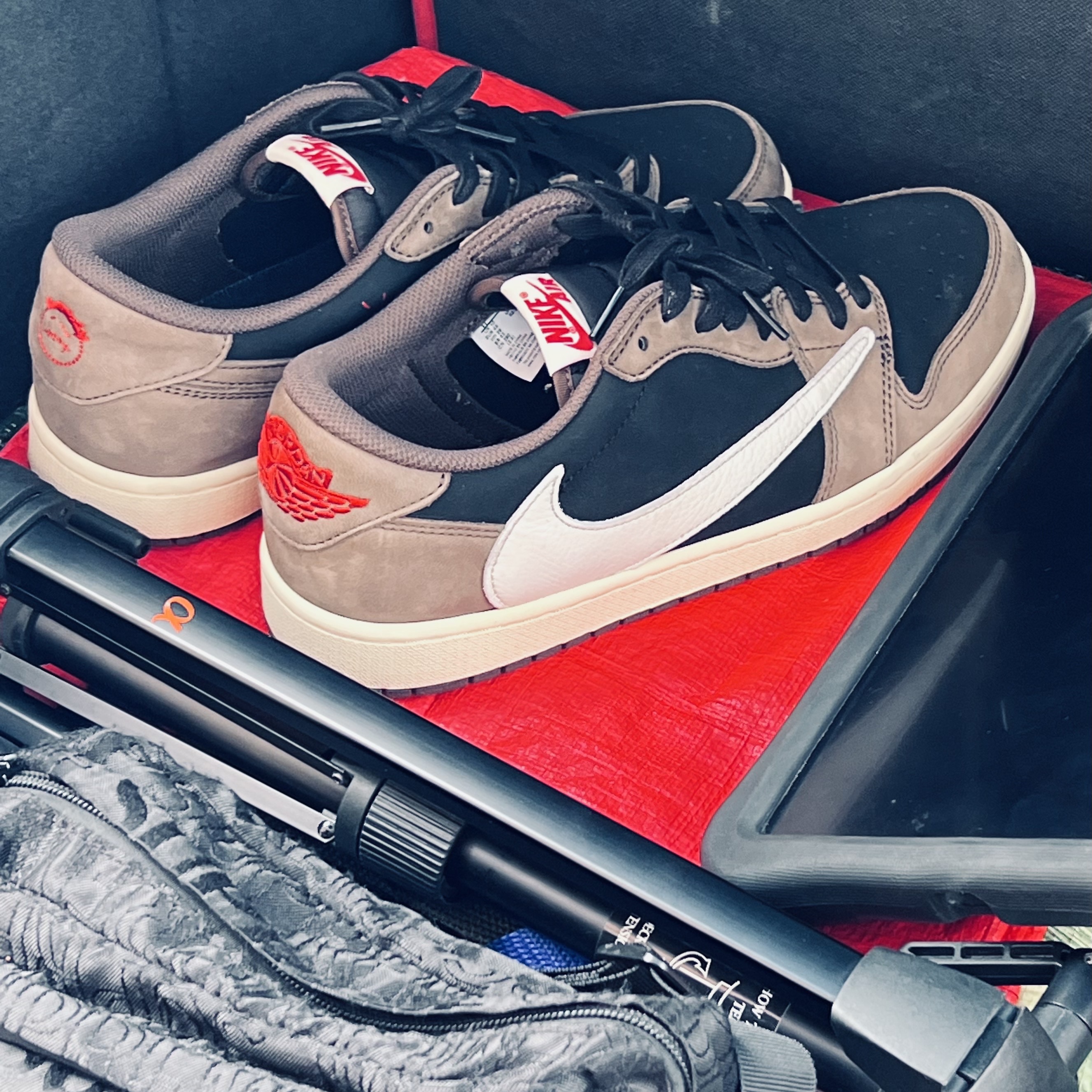 박말론 (@malone_park) 님의 게시물 | KREAM