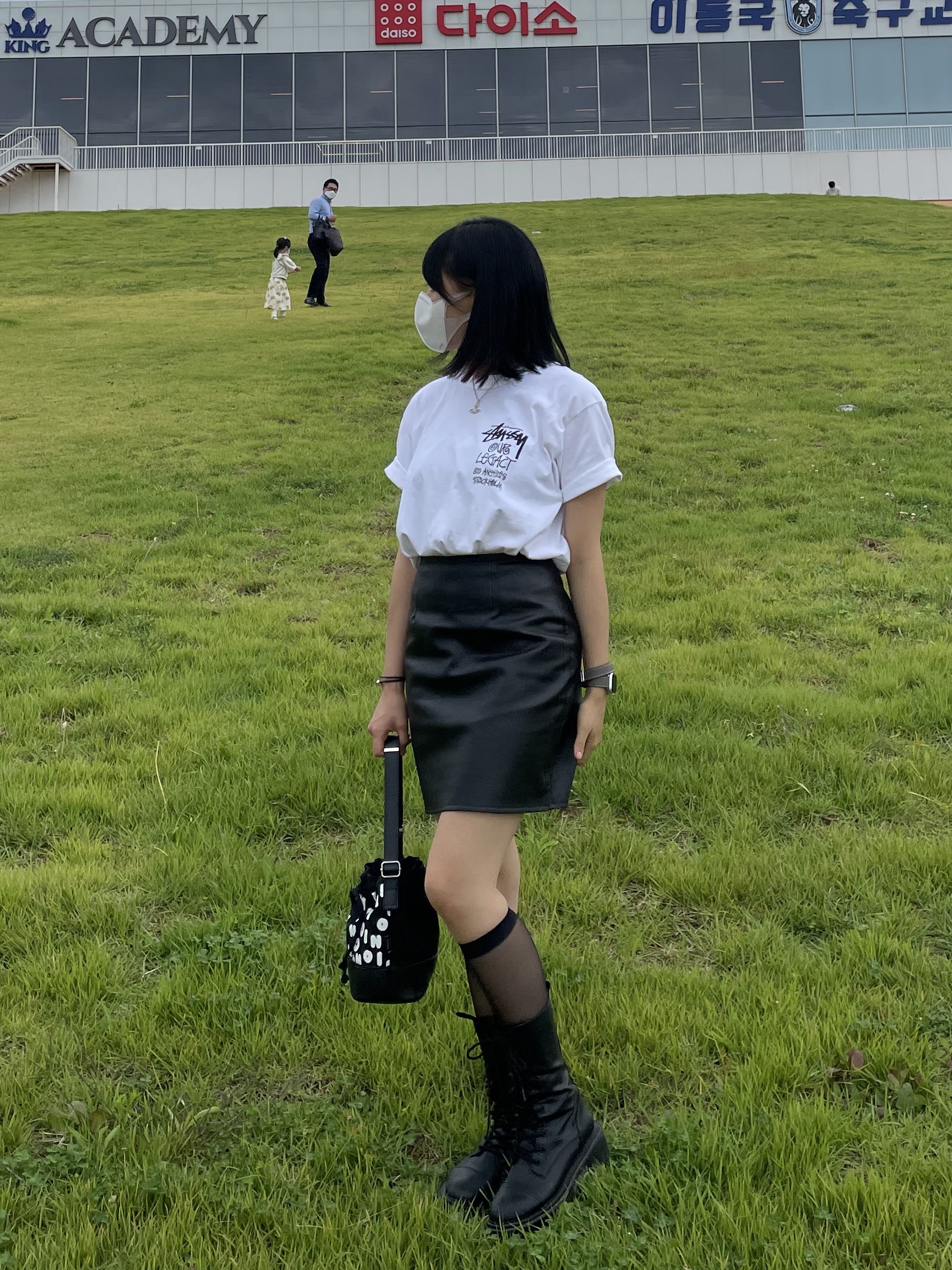 (@du_d1n) 님의 게시물 | KREAM