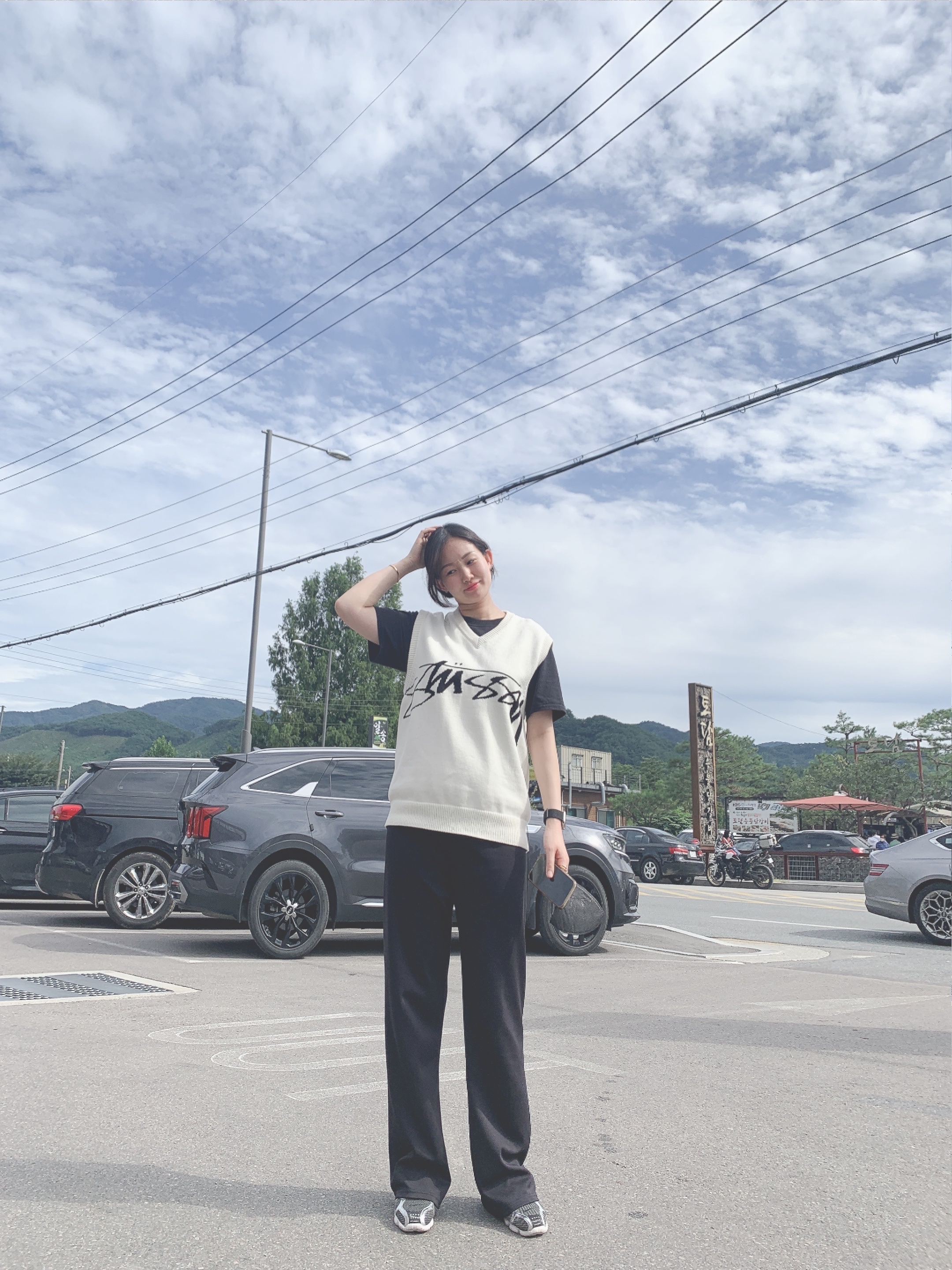 minkyoungfeel (@min_feel) 님의 게시물 | KREAM