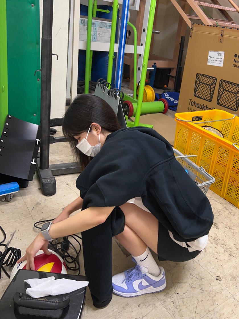 (@_3x22) 님의 게시물 | KREAM