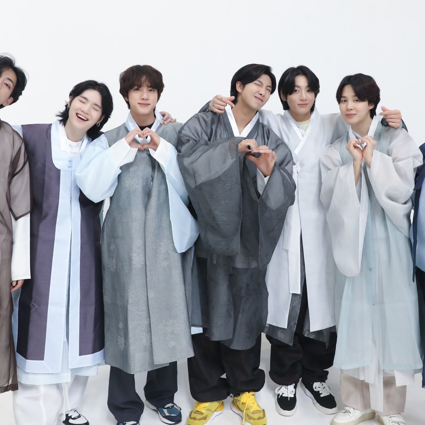 kh**** (@cced5h) 님의 게시물 | KREAM