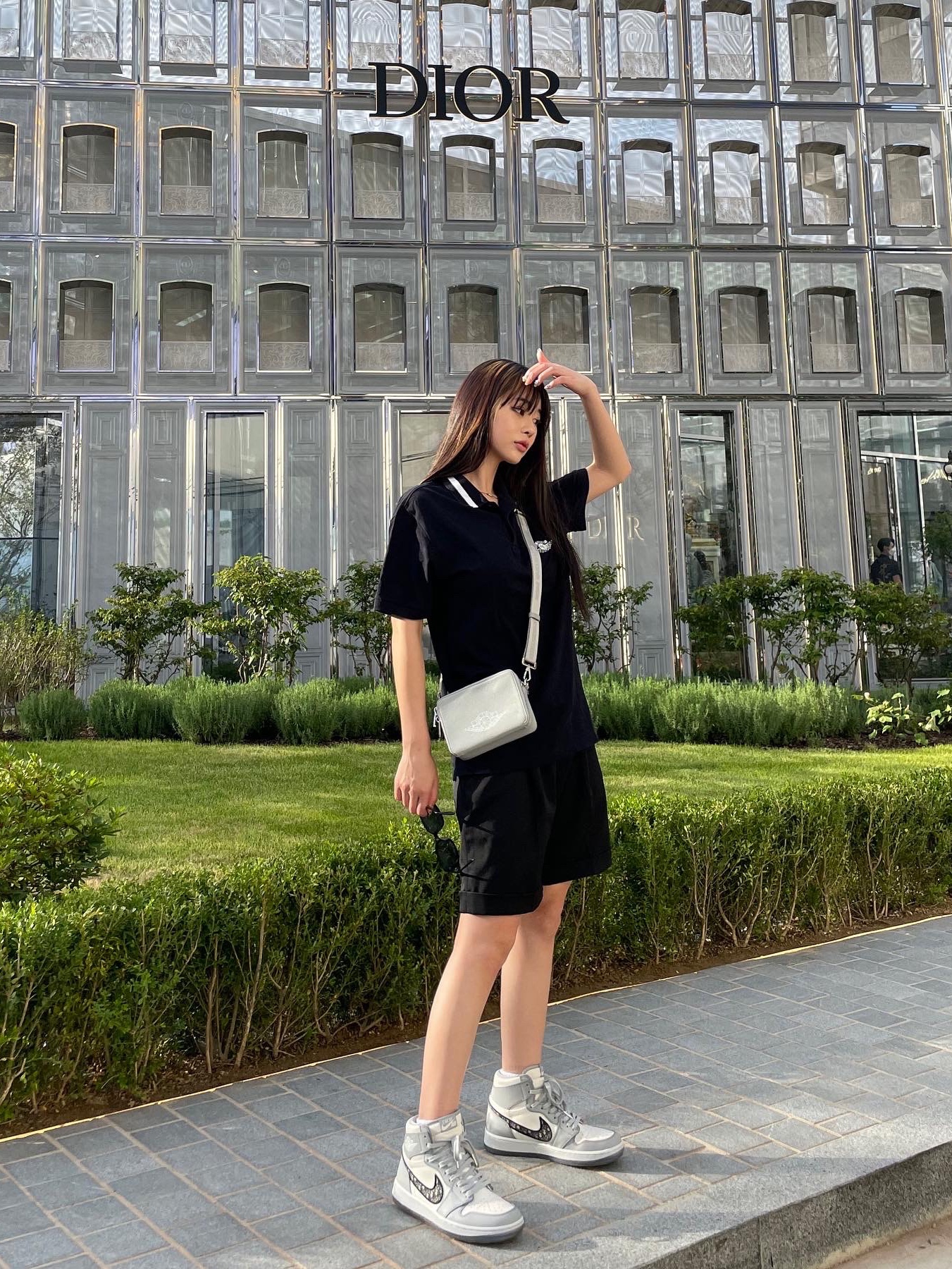 (@_hj1114) 님의 게시물 | KREAM