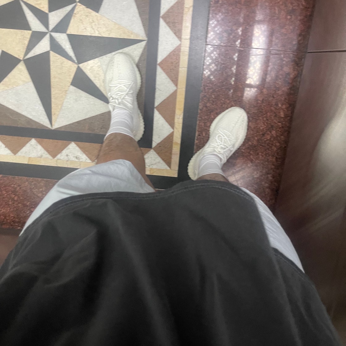 👅 (@hjkkk) 님의 게시물 | KREAM