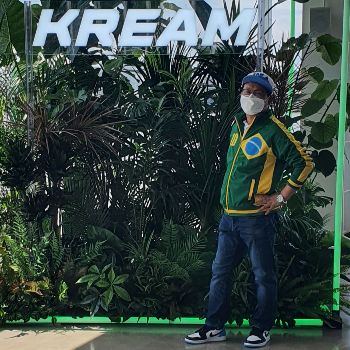 유수원 (@chumsaem) 님의 게시물 | KREAM