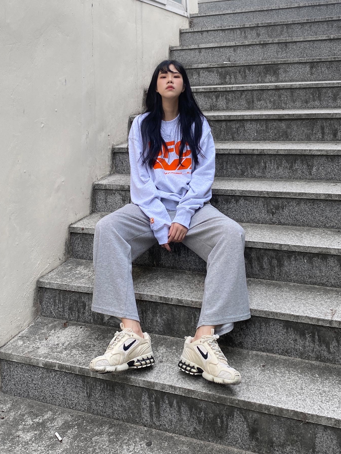 성령 (@momoeis) 님의 게시물 | KREAM