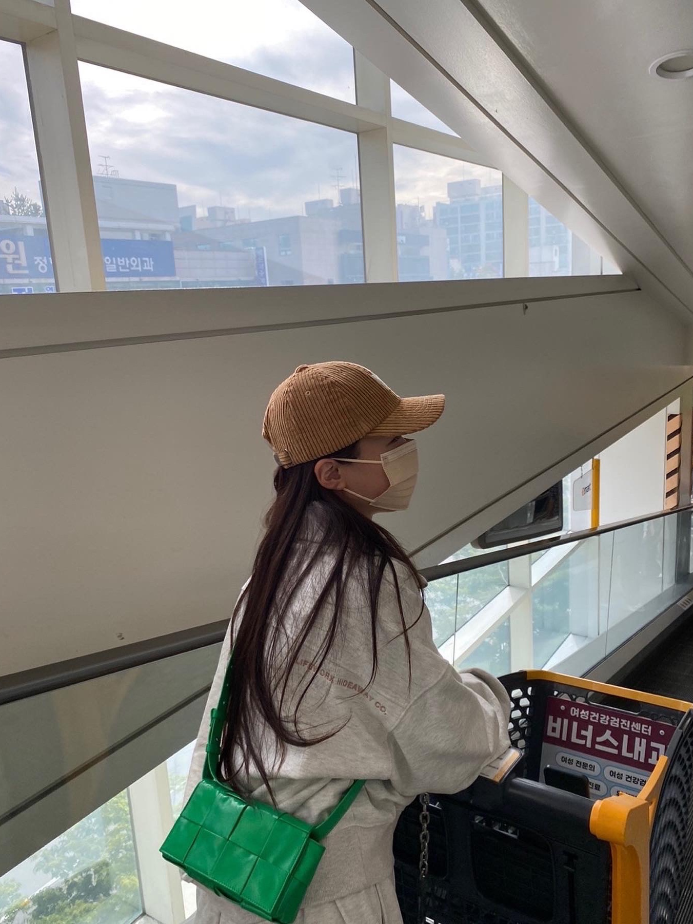 JI HYE KWON (@j_ih_yee) 님의 게시물 | KREAM