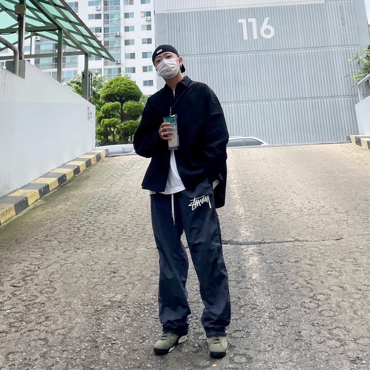 서비 (@hee_seop) 님의 게시물 | KREAM