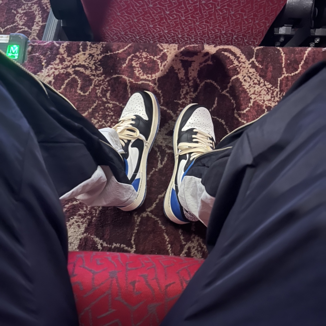 하이잭 (@hizack) 님의 게시물 | KREAM