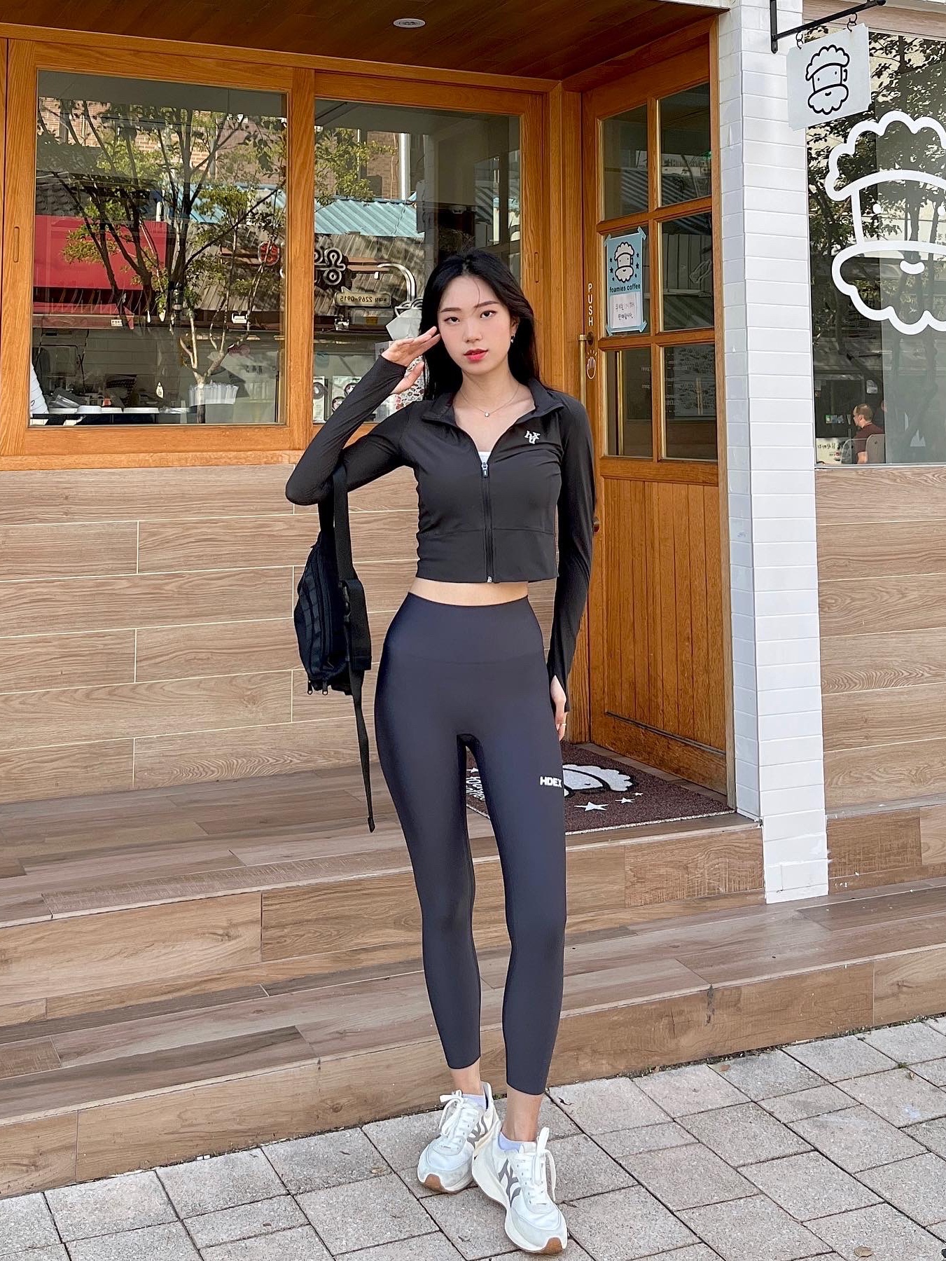 델리 (@ji_hye_d) 님의 게시물 | KREAM