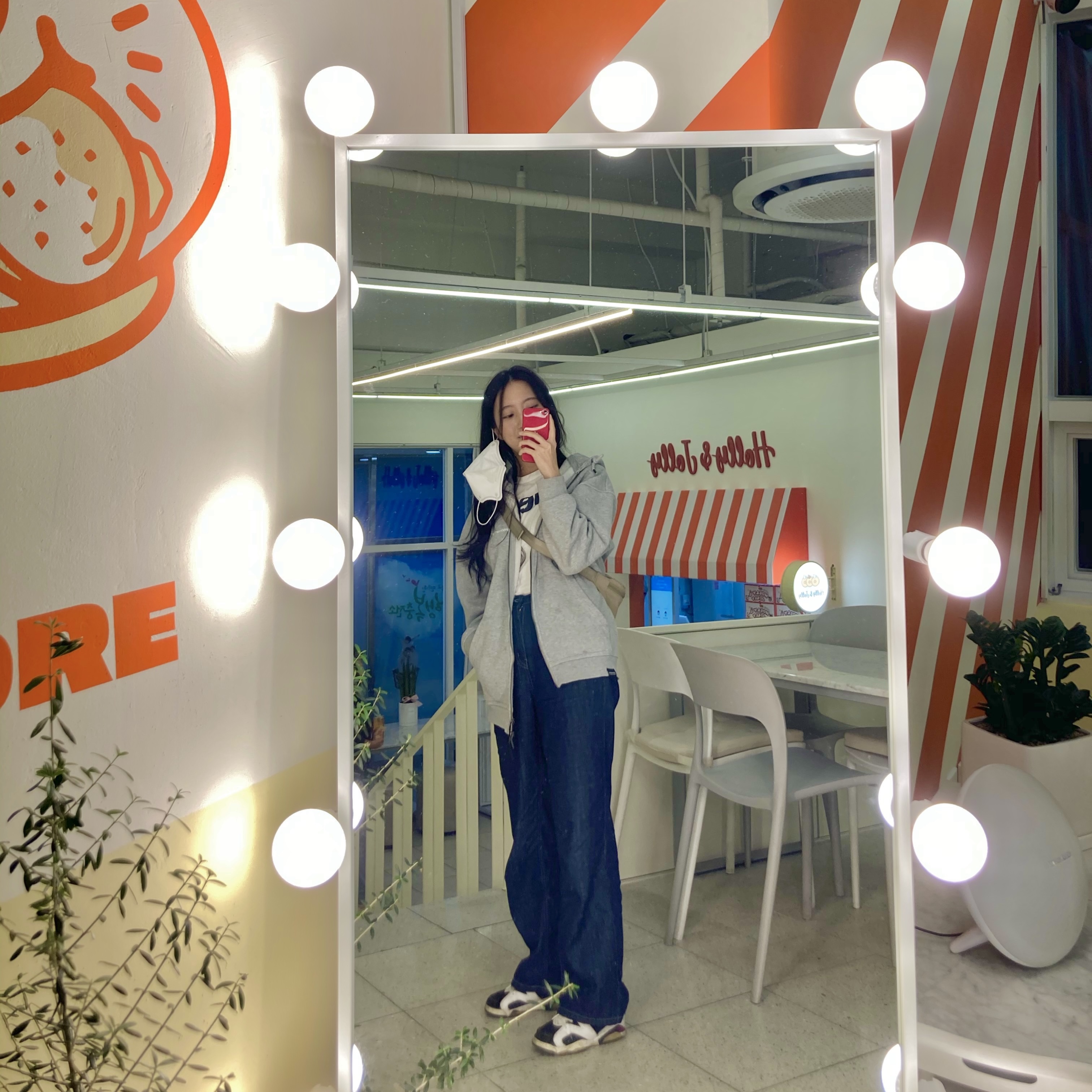 radiant_nuri... (@nuriburi) 님의 게시물 | KREAM