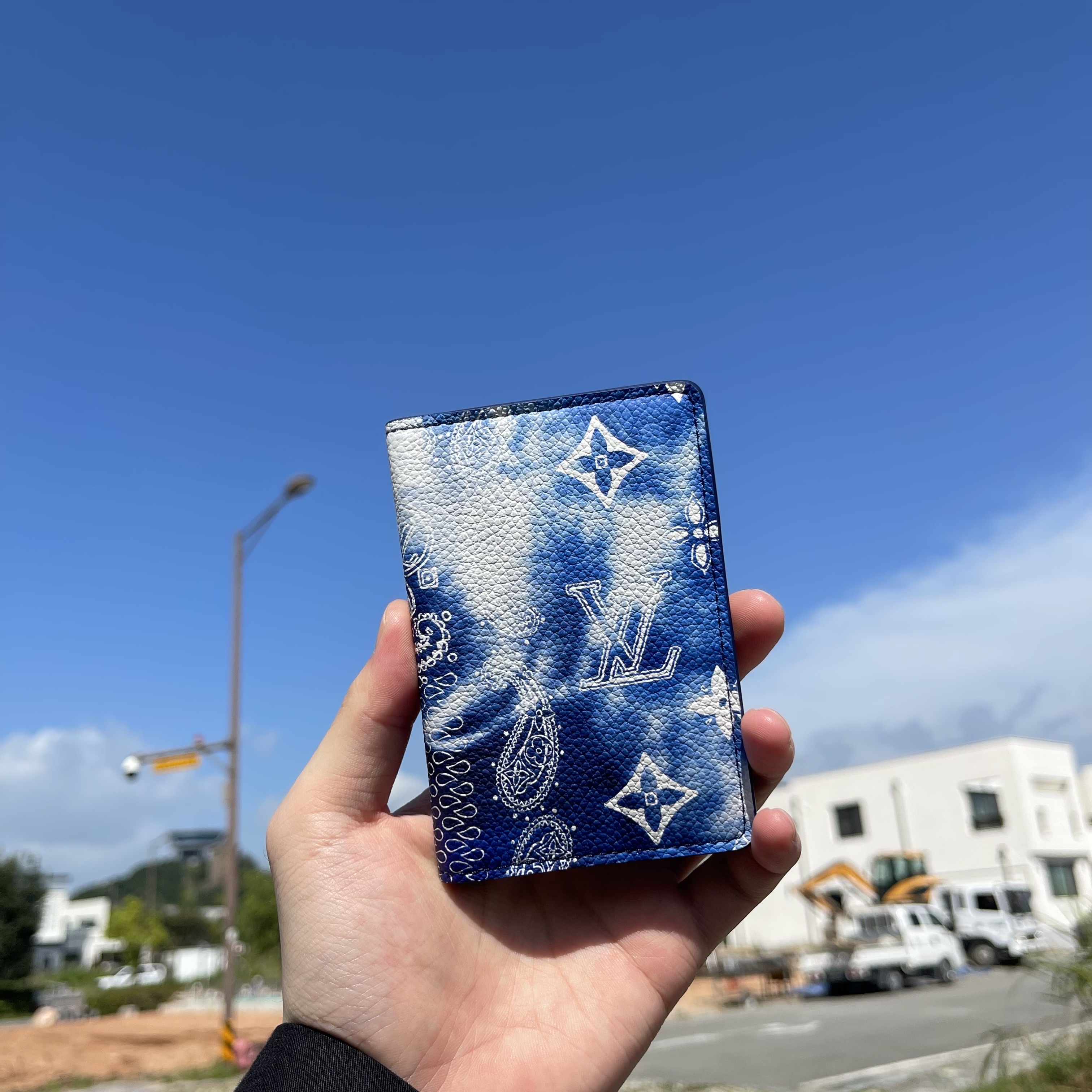 다우니🪅 (@ddownyyy_) 님의 게시물 | KREAM