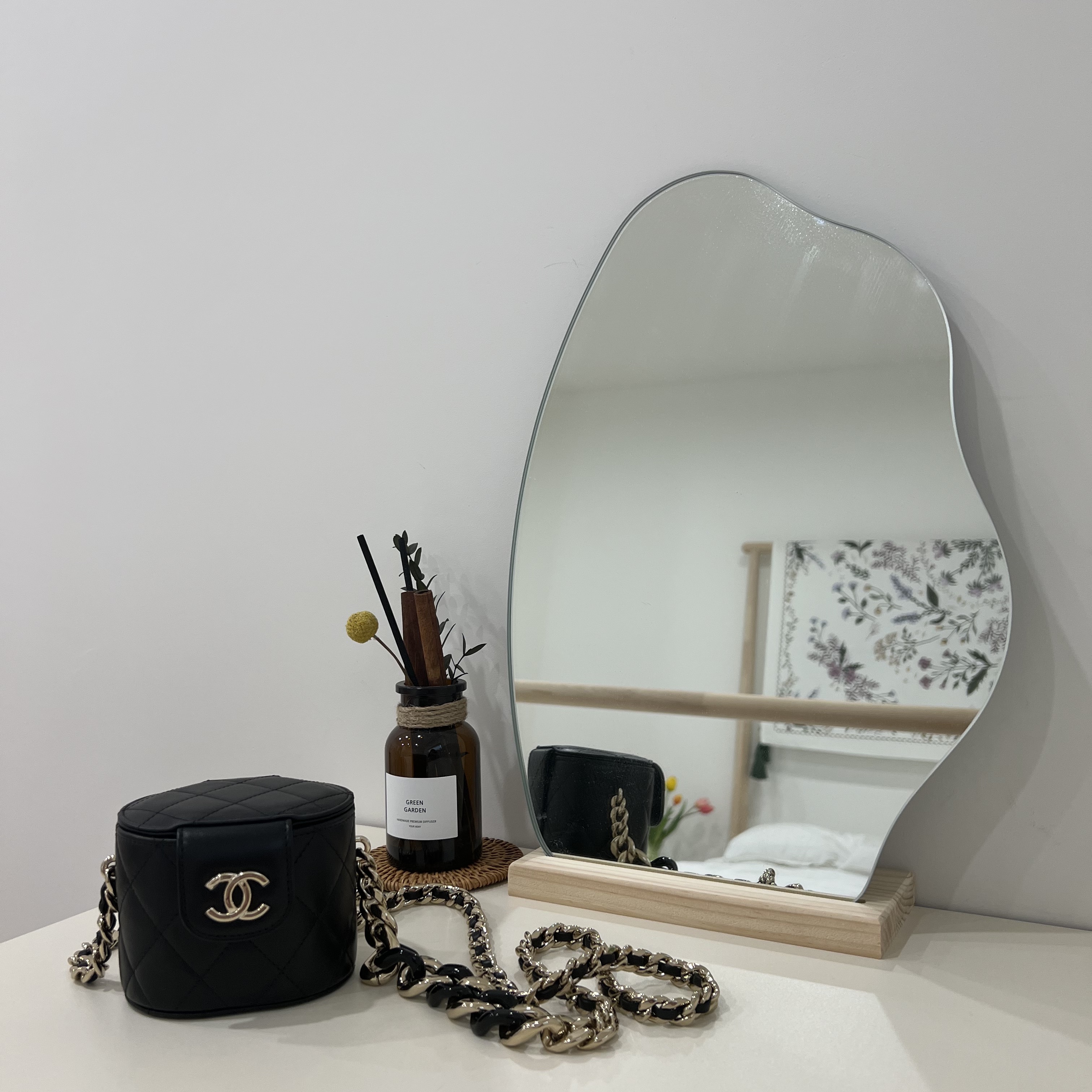 유깡깡 (@y00_ji) 님의 게시물 | KREAM