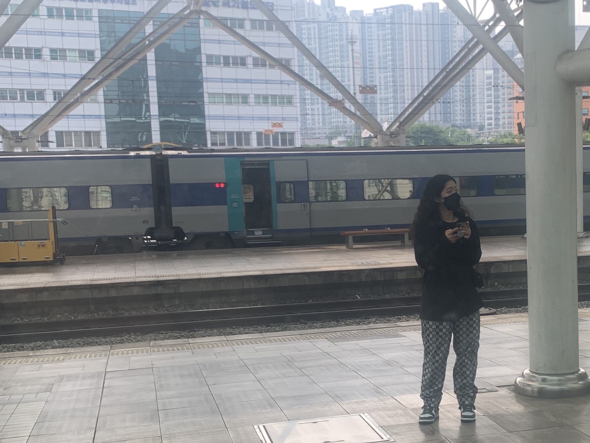 이만나 (@2___manna) 님의 게시물 | KREAM