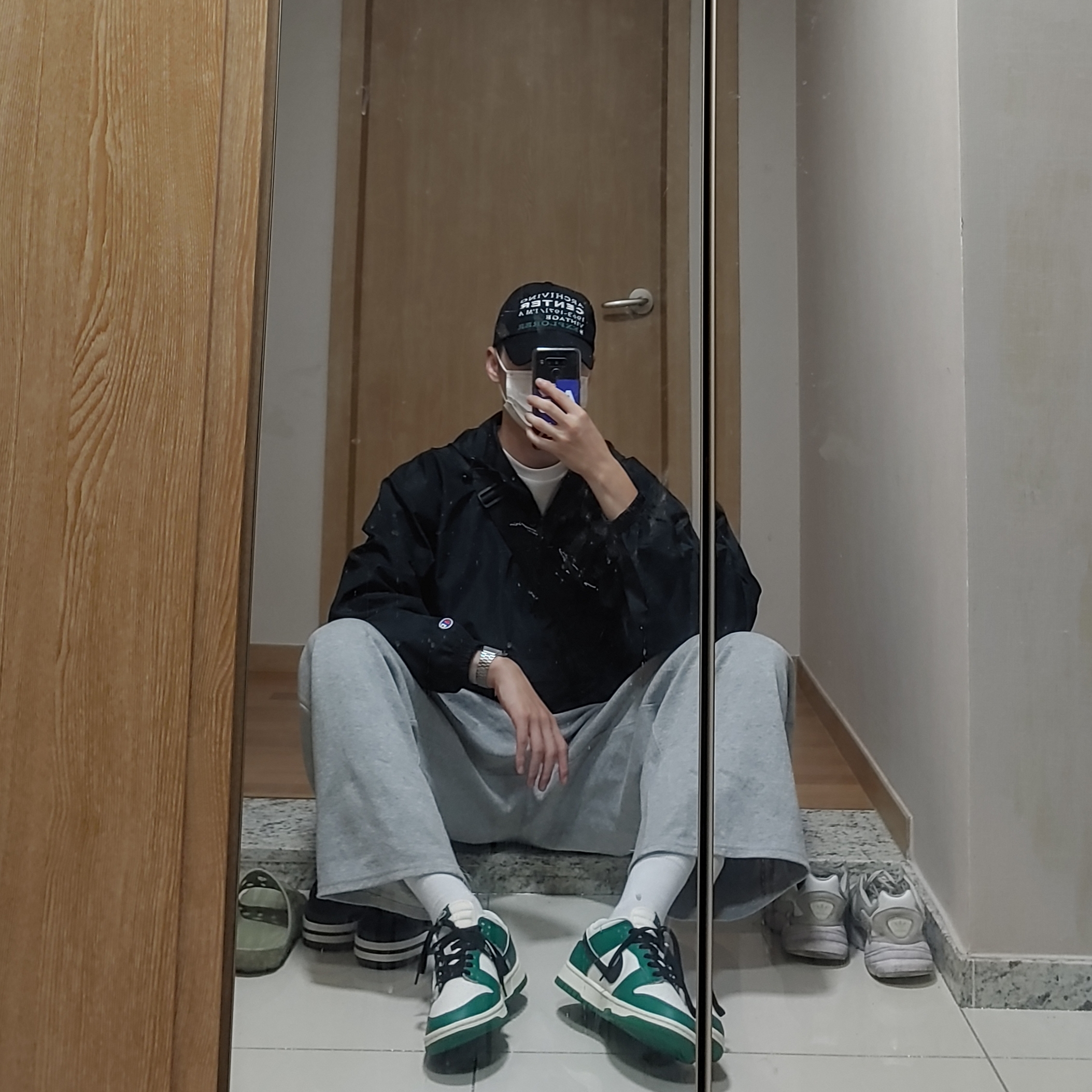 (@hh._.soo) 님의 게시물 | KREAM