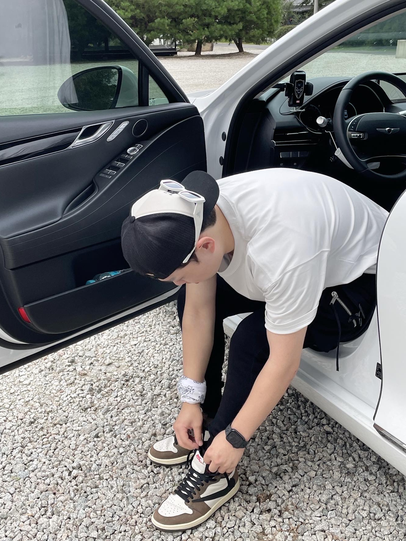 insta : azur... (@azurewavy) 님의 게시물 | KREAM