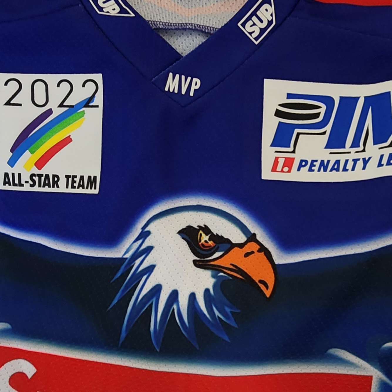 Bong (@bonthlee) 님의 게시물 | KREAM