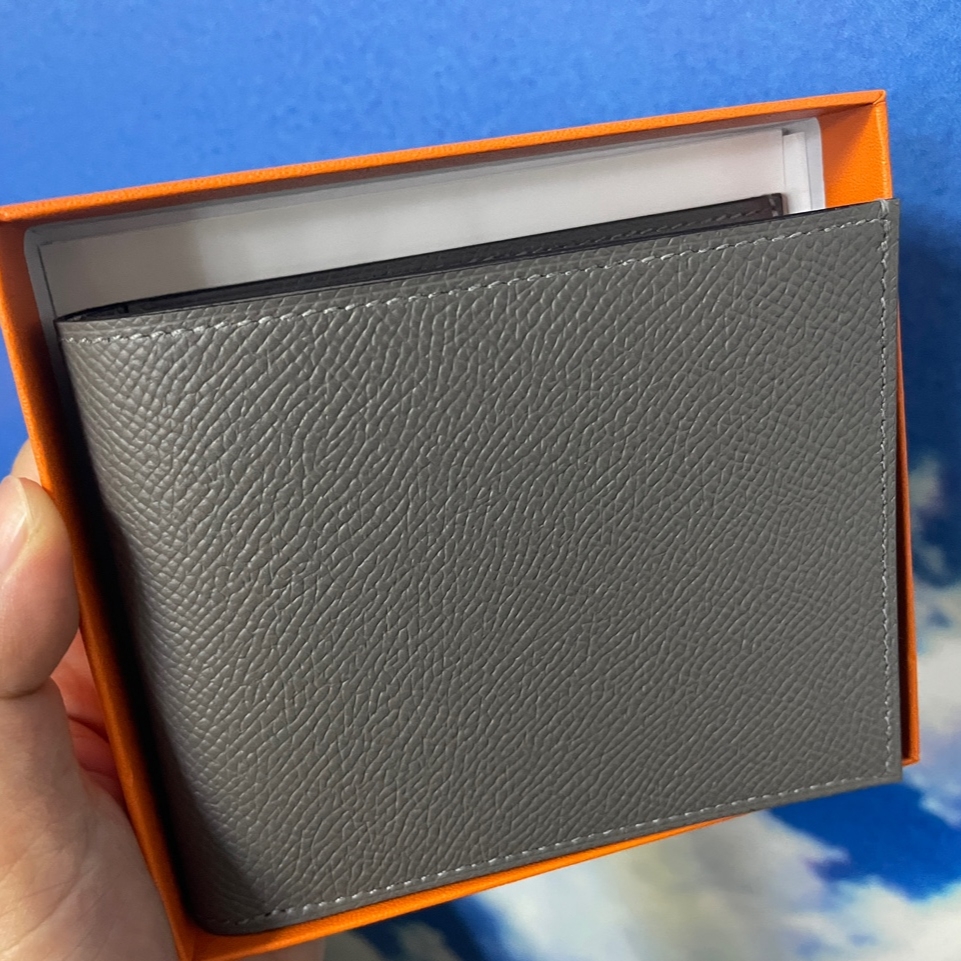 . (@artstyle83) 님의 게시물 | KREAM