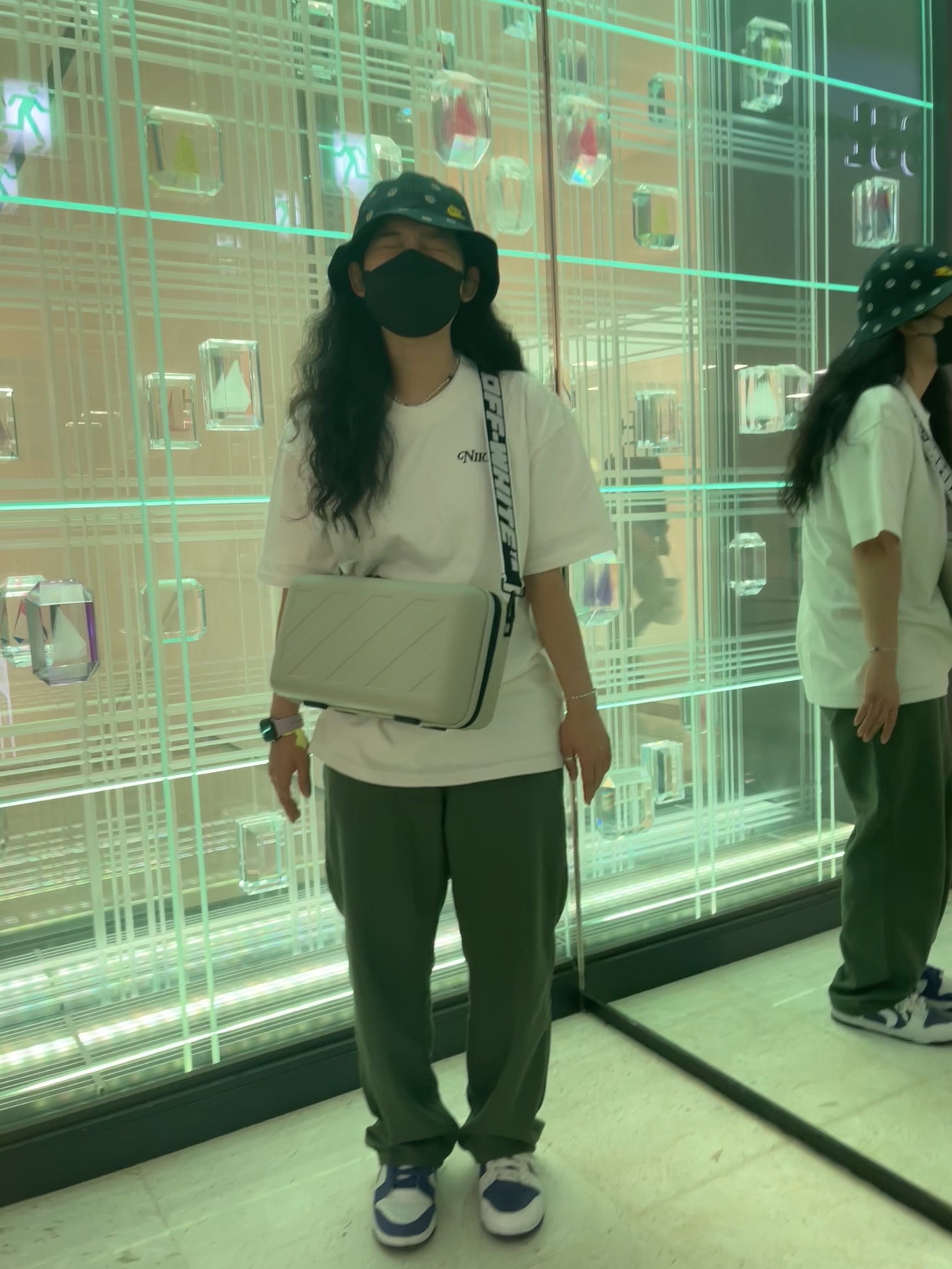 이만나 (@2___manna) 님의 게시물 | KREAM