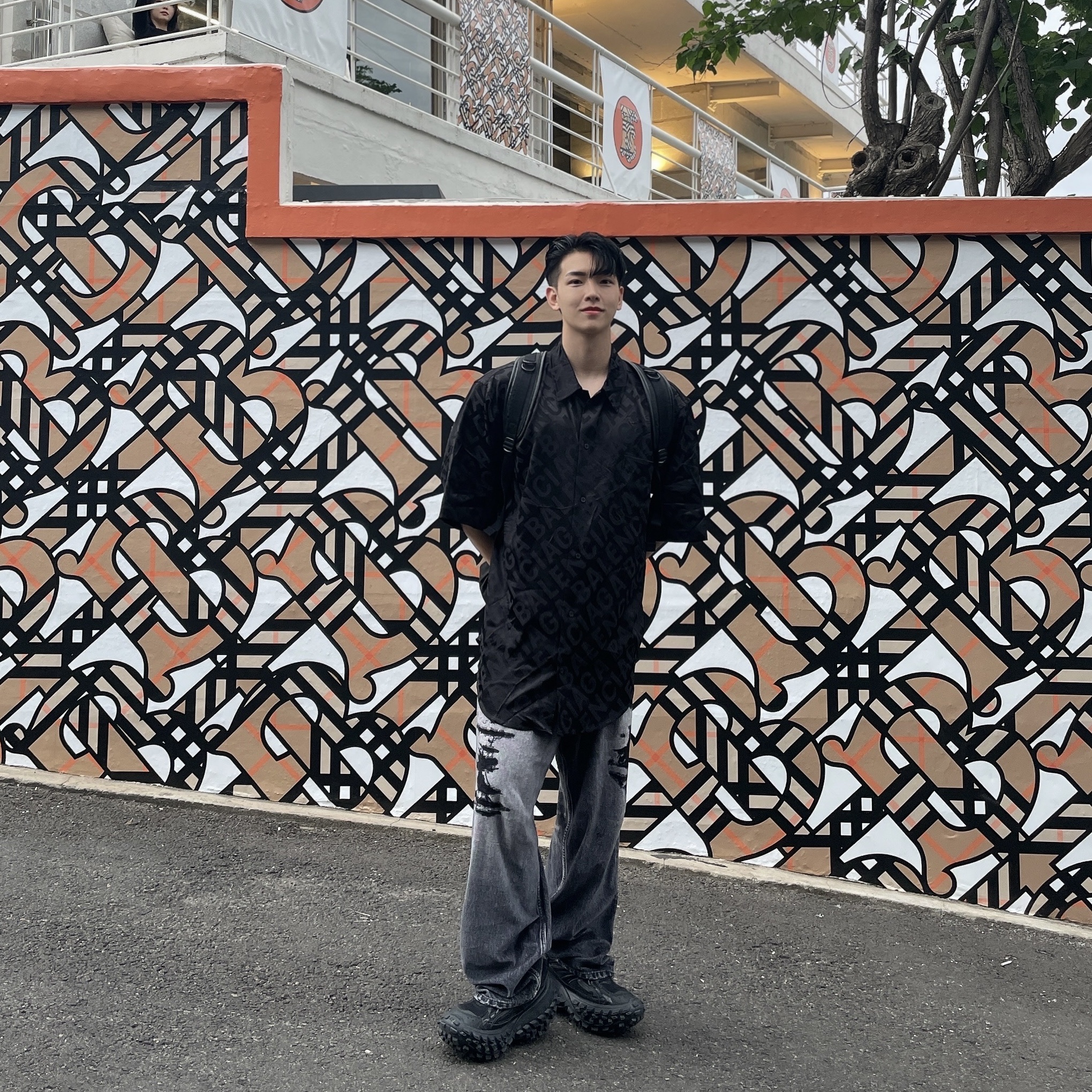 gun.w0_0 (@gun.w0_0) 님의 게시물 | KREAM