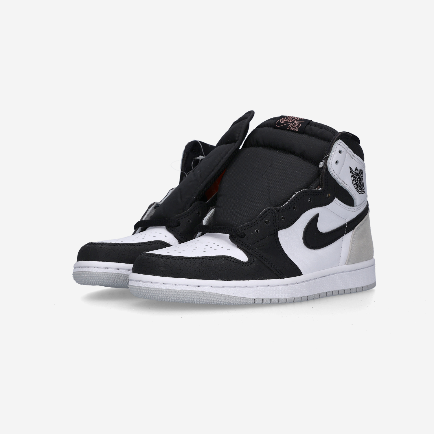 조던 1 레트로 하이 OG 블리치드 코랄 | KREAM