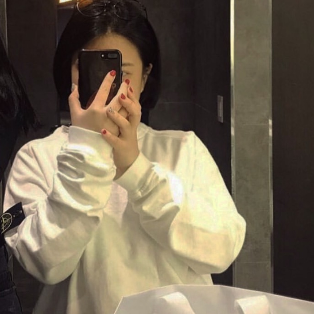 아욧 (@_01.29ay) 님의 게시물 | KREAM