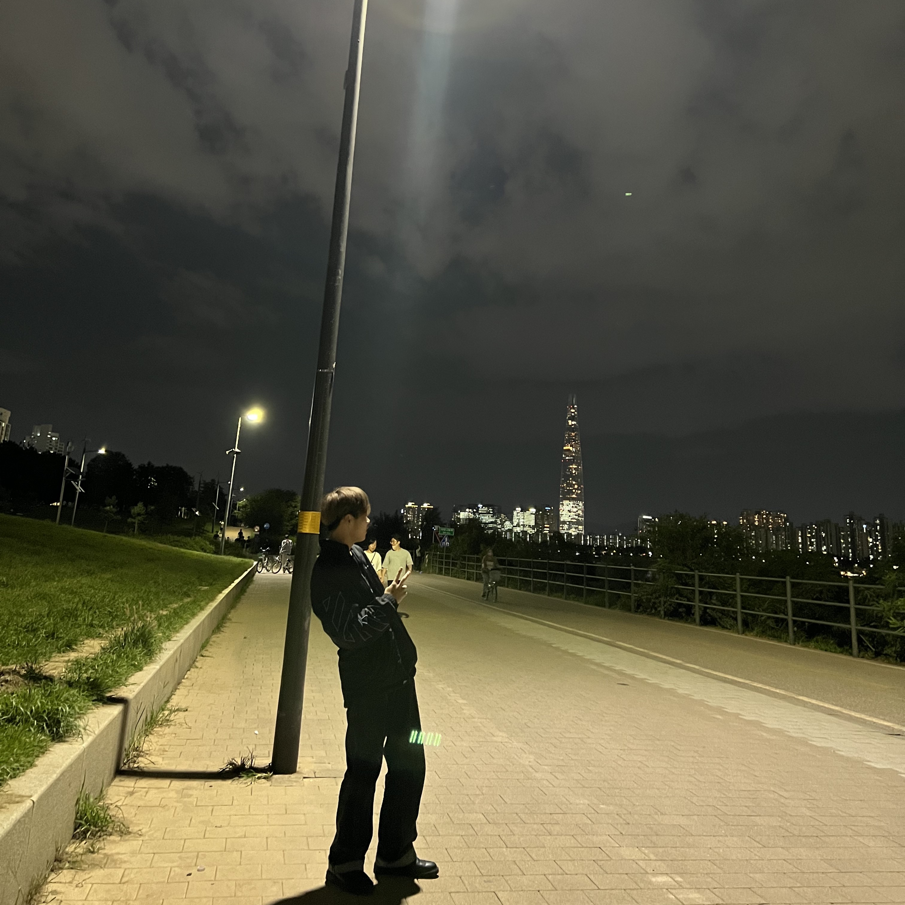 qortjwls10040 (@seo_jin_t._.t) 님의 게시물 | KREAM