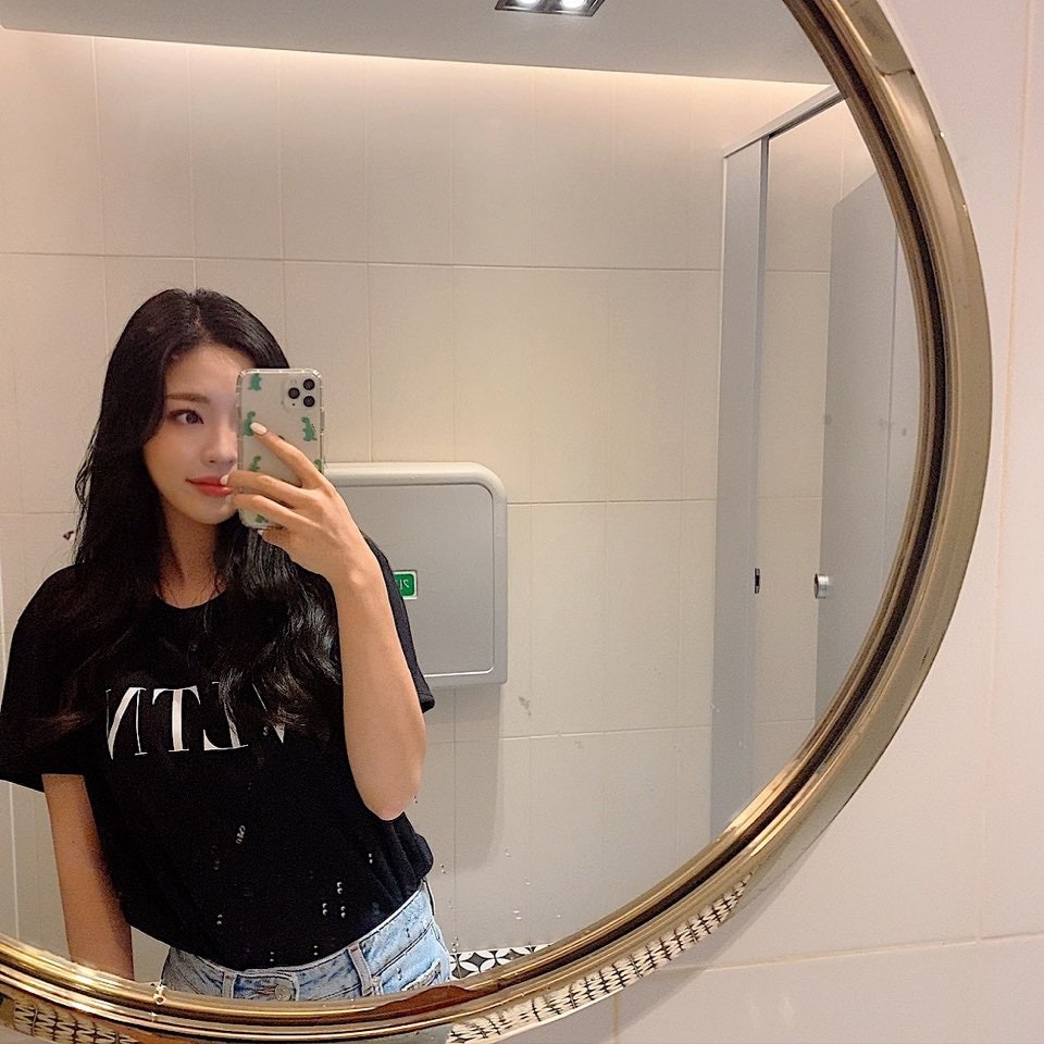 (@king_guu) 님의 게시물 | KREAM