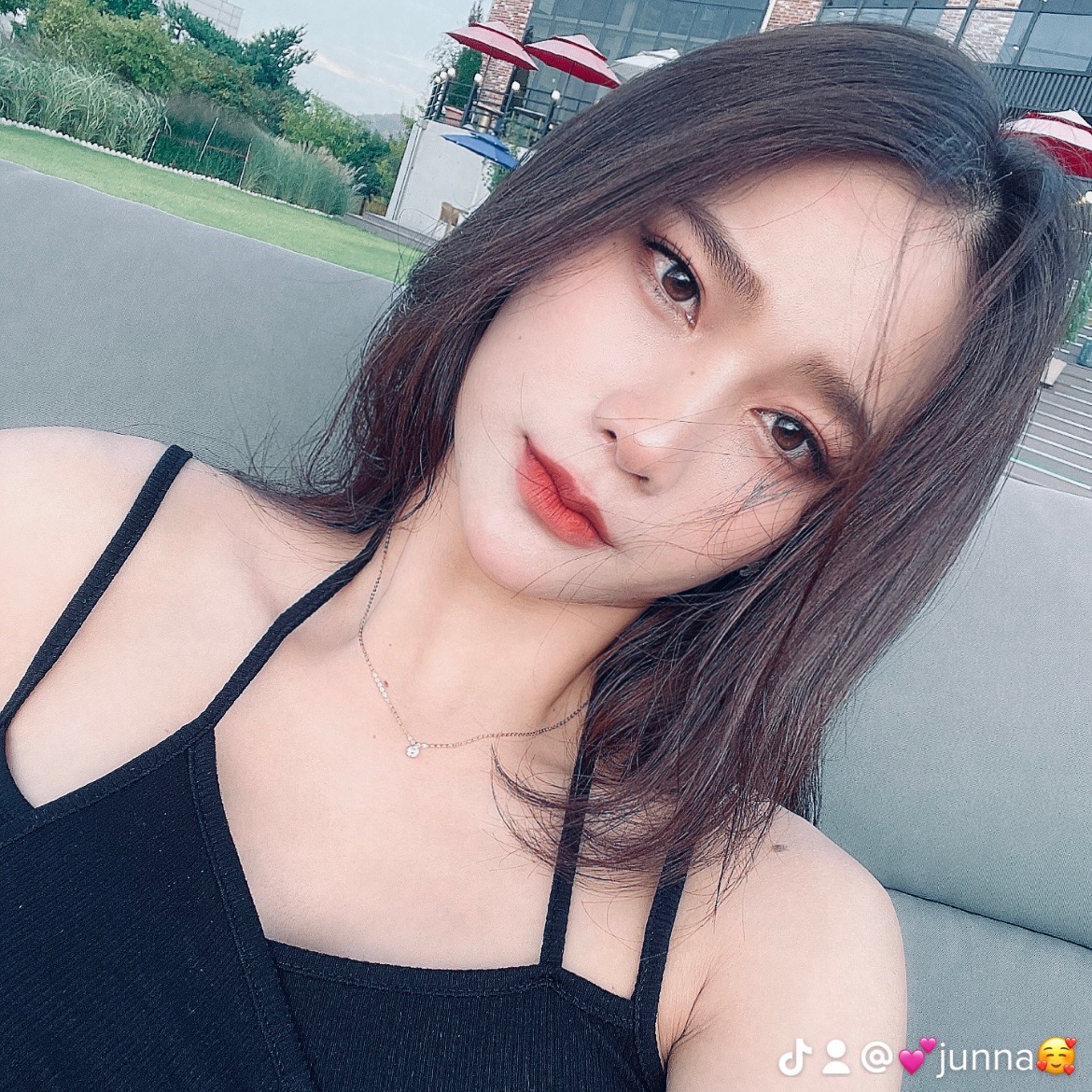 thuhien2505 (@seoyoonah) 님의 게시물 | KREAM