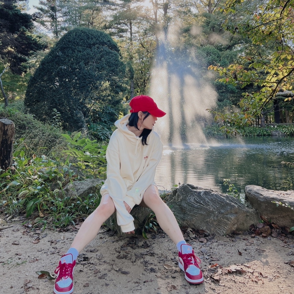 sg (@fullmoon_momo) 님의 게시물 | KREAM