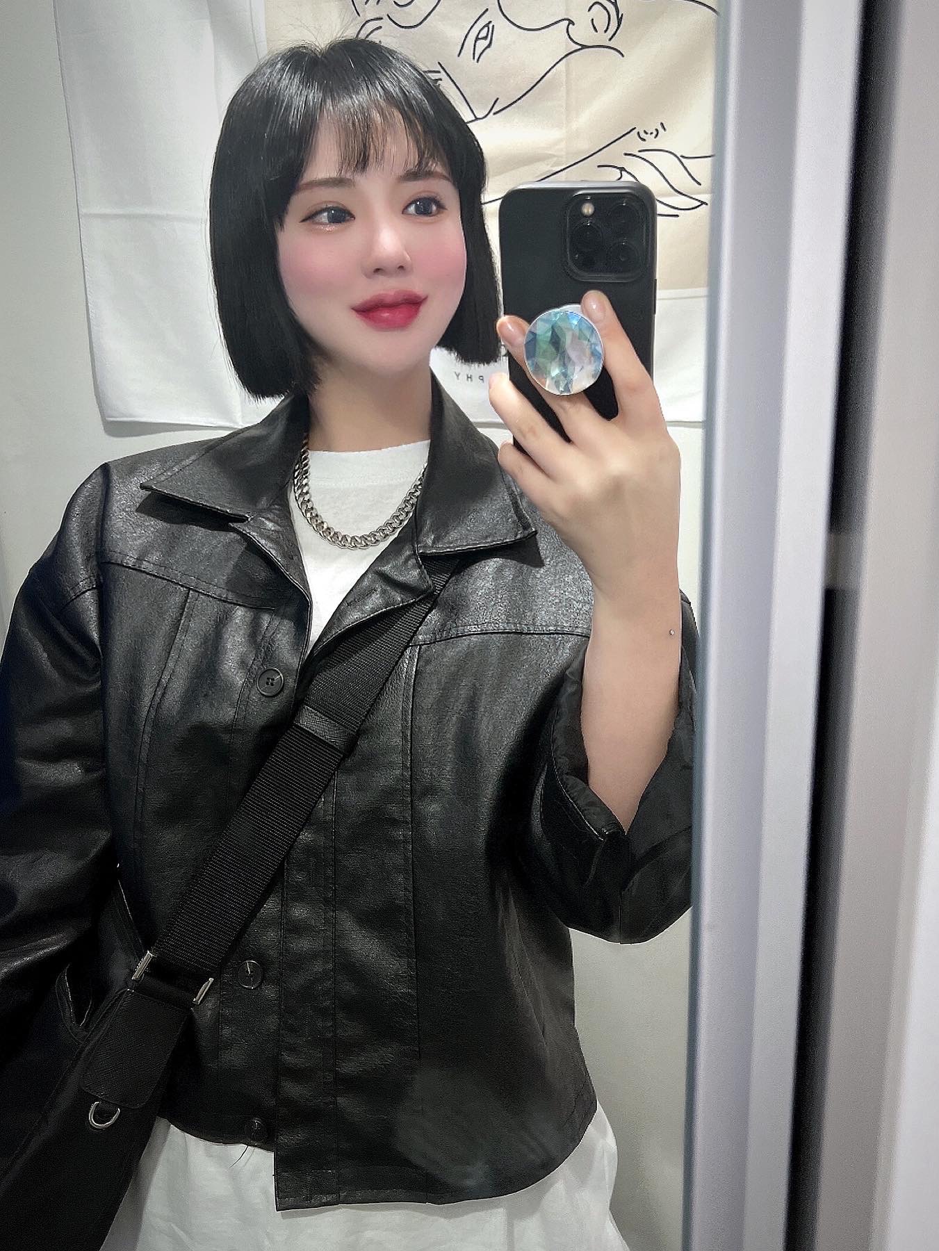 핼둥 (@xx__hr) 님의 게시물 | KREAM