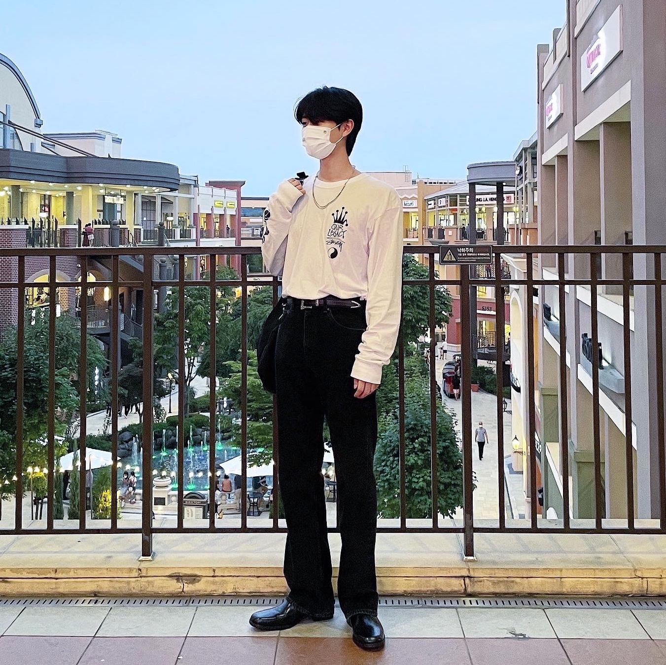 서성 (@sw_oon_) 님의 게시물 | KREAM