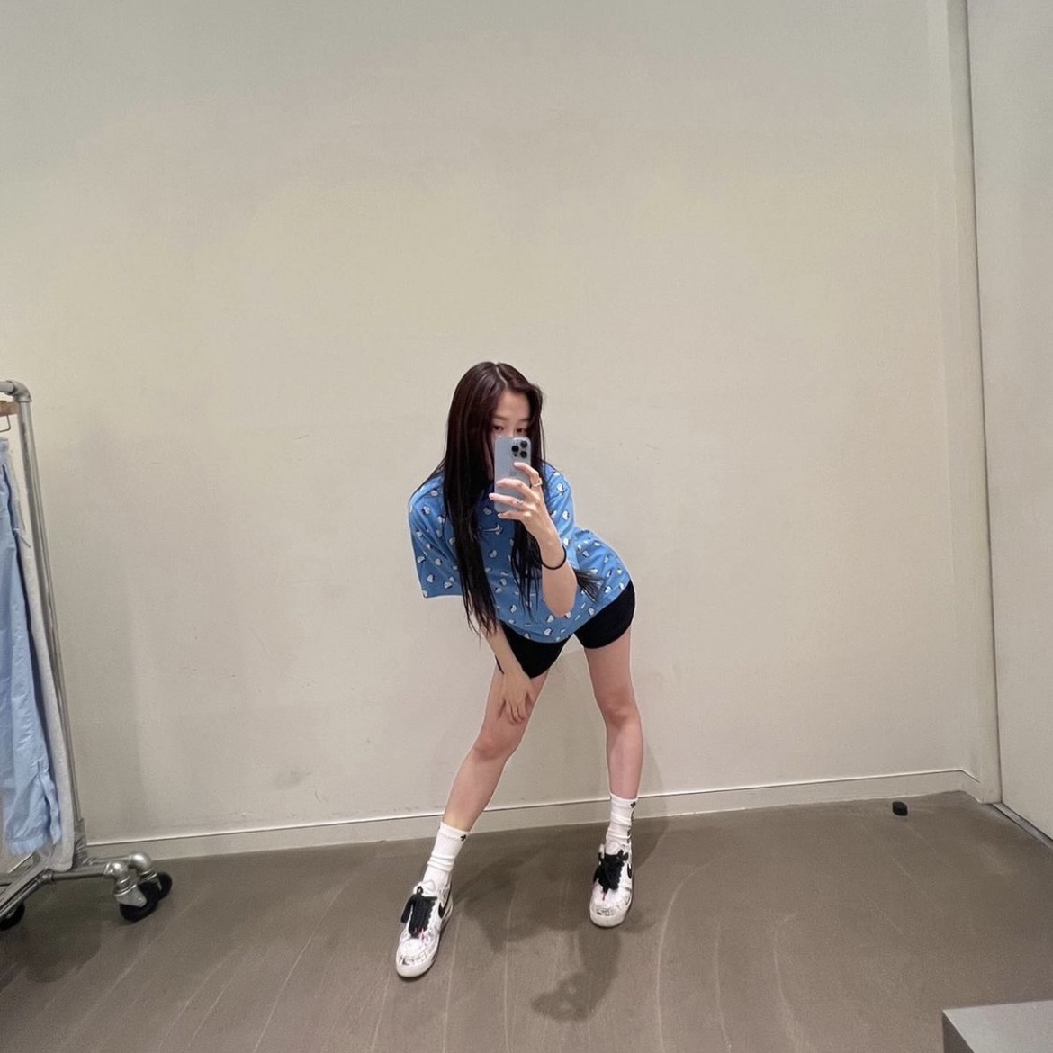 (@danielwcho) 님의 게시물 | KREAM