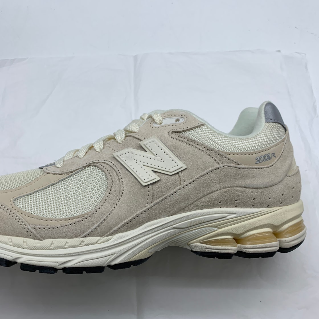 뉴발란스 2002R 베이지 캄 토프 | KREAM