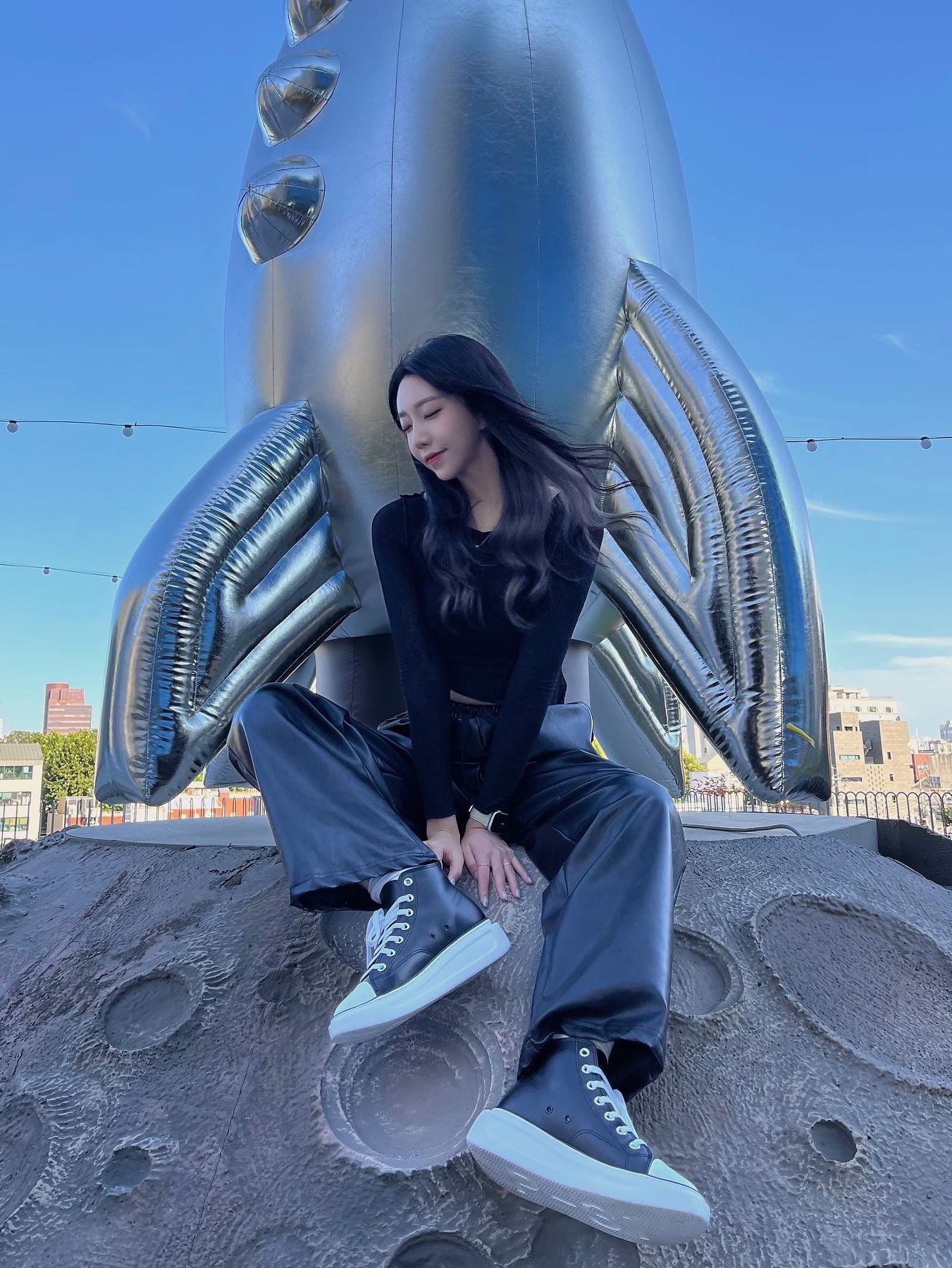 민주 (@miing.9) 님의 게시물 | KREAM