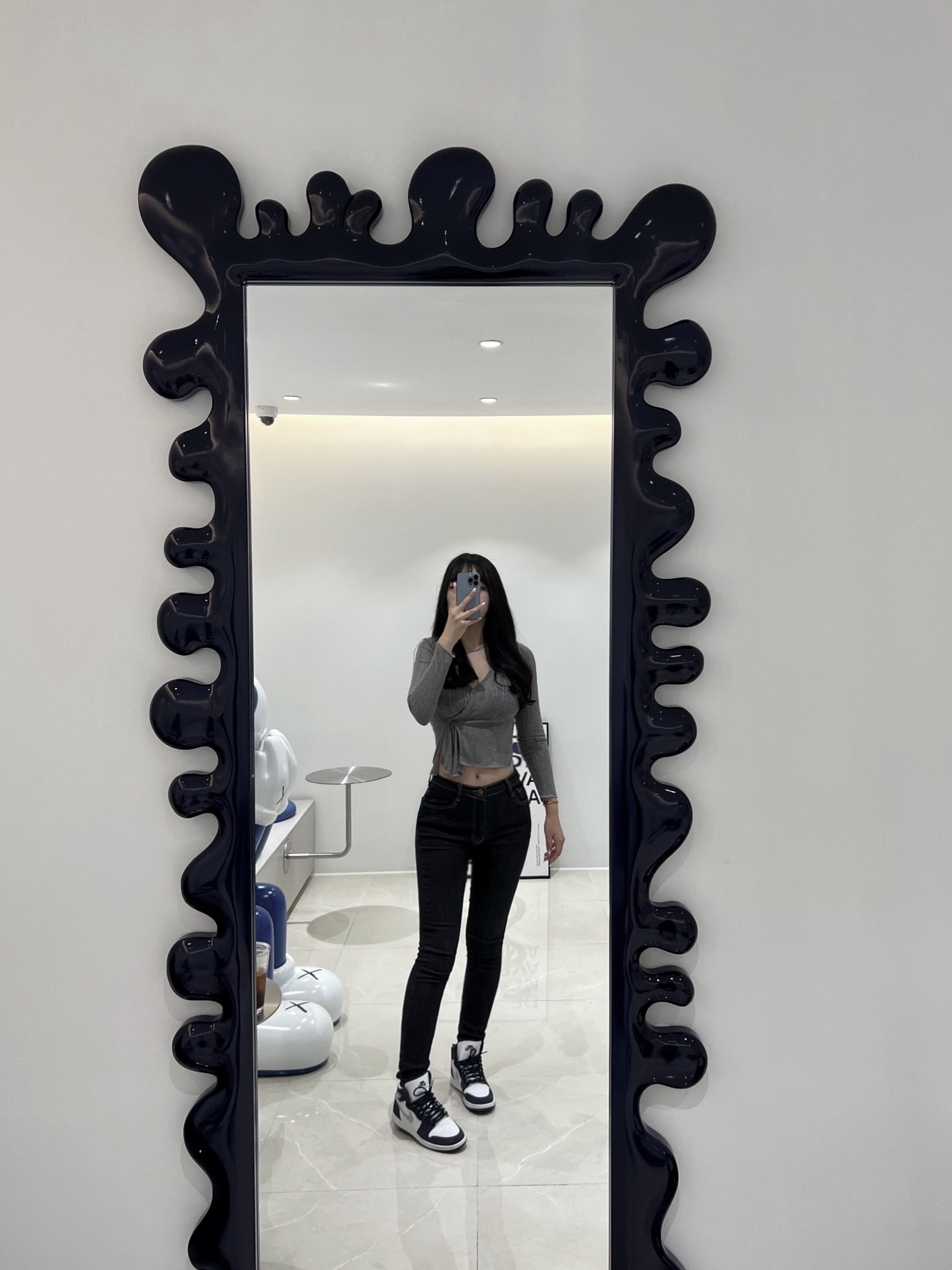 지수 (@ljsww) 님의 게시물 | KREAM