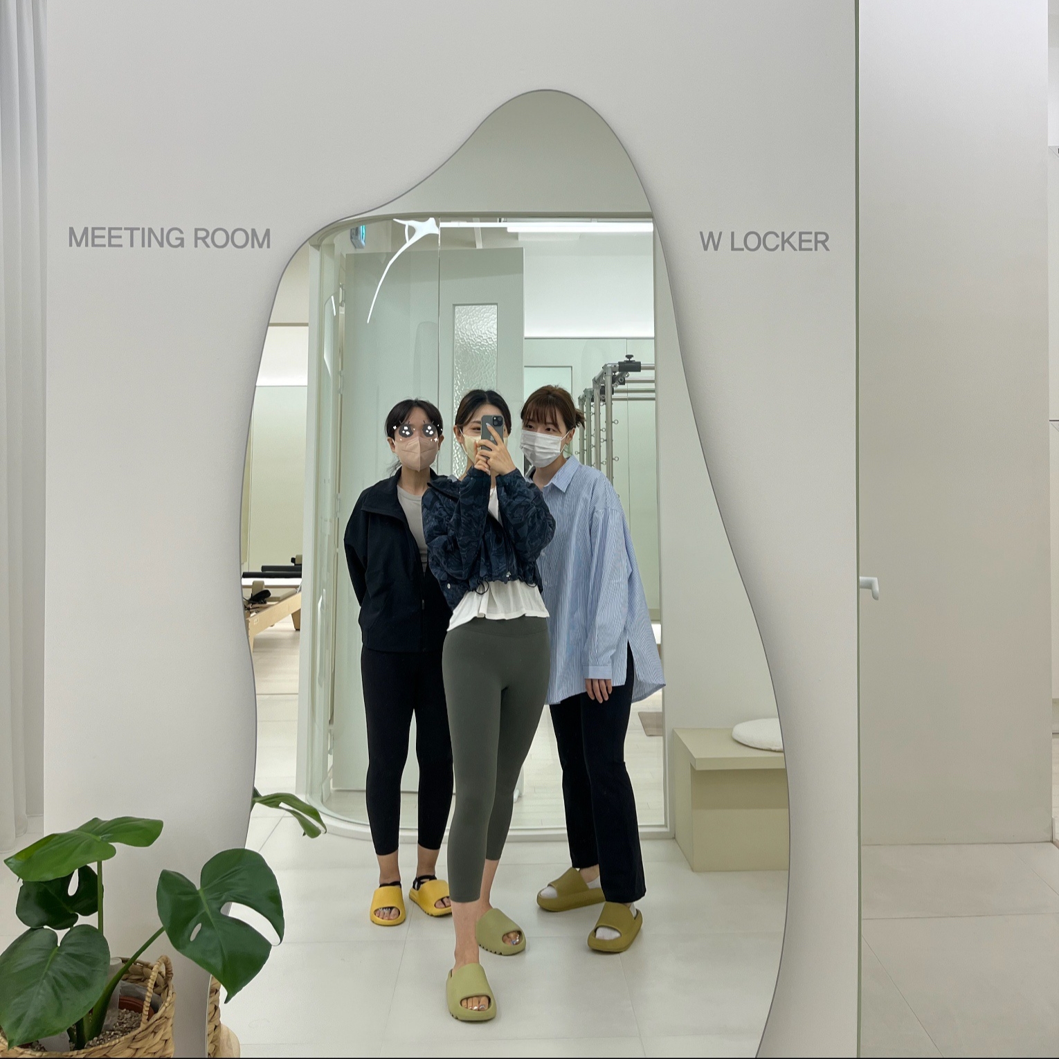 (@king_guu) 님의 게시물 | KREAM