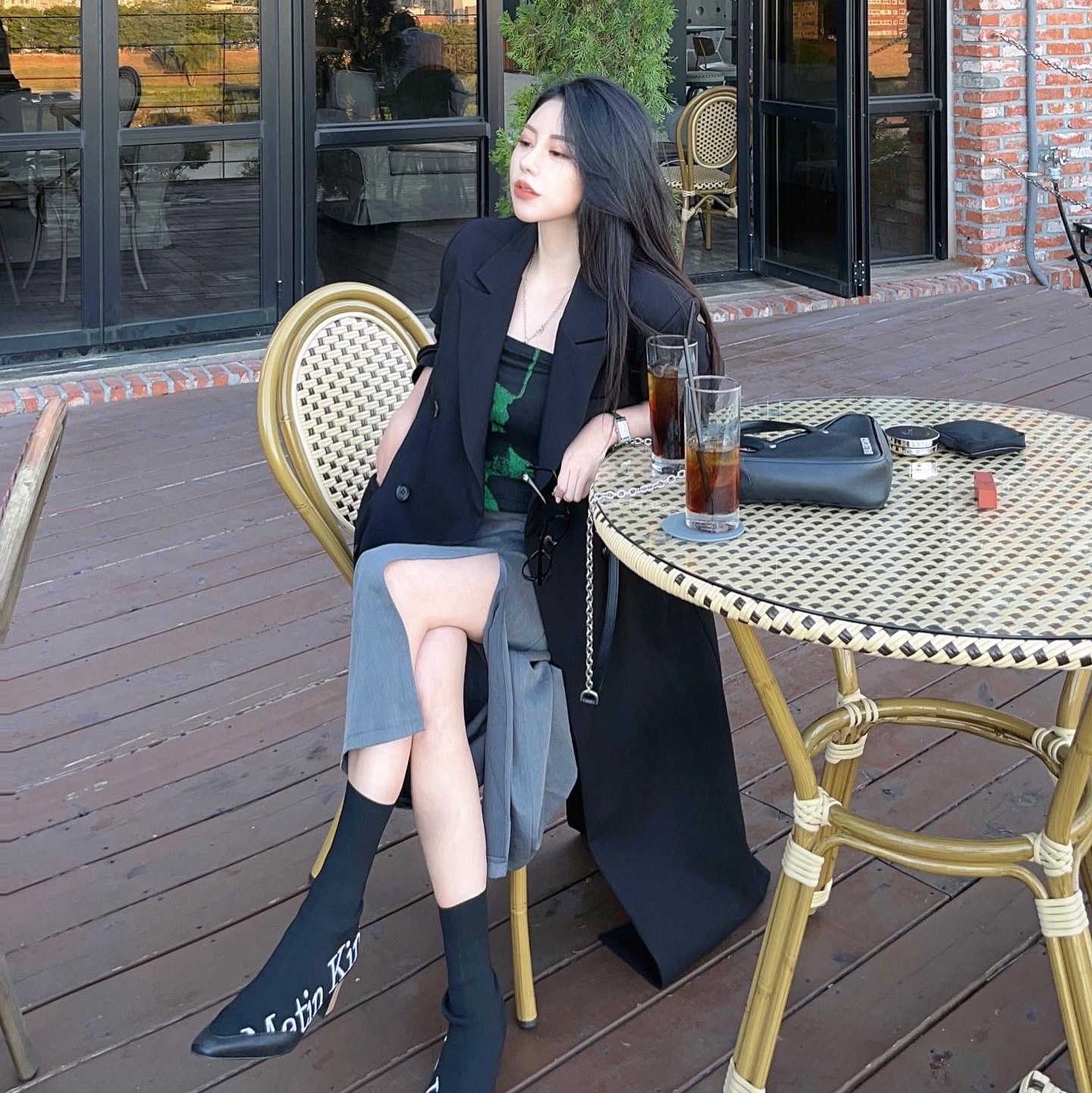 insta @h.aons (@h.aons) 님의 게시물 | KREAM