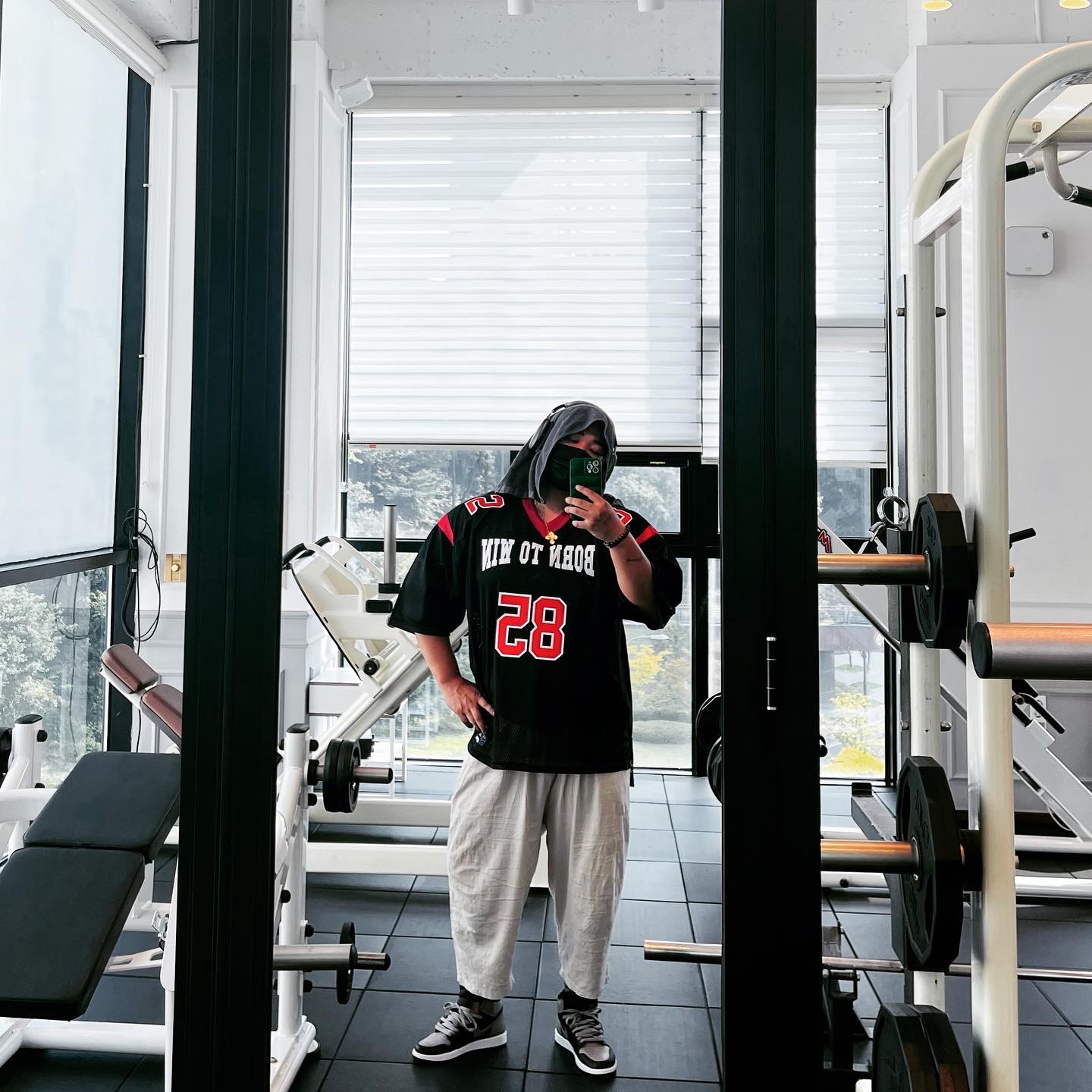 ljhoon0723 (@jh.9207) 님의 게시물 | KREAM