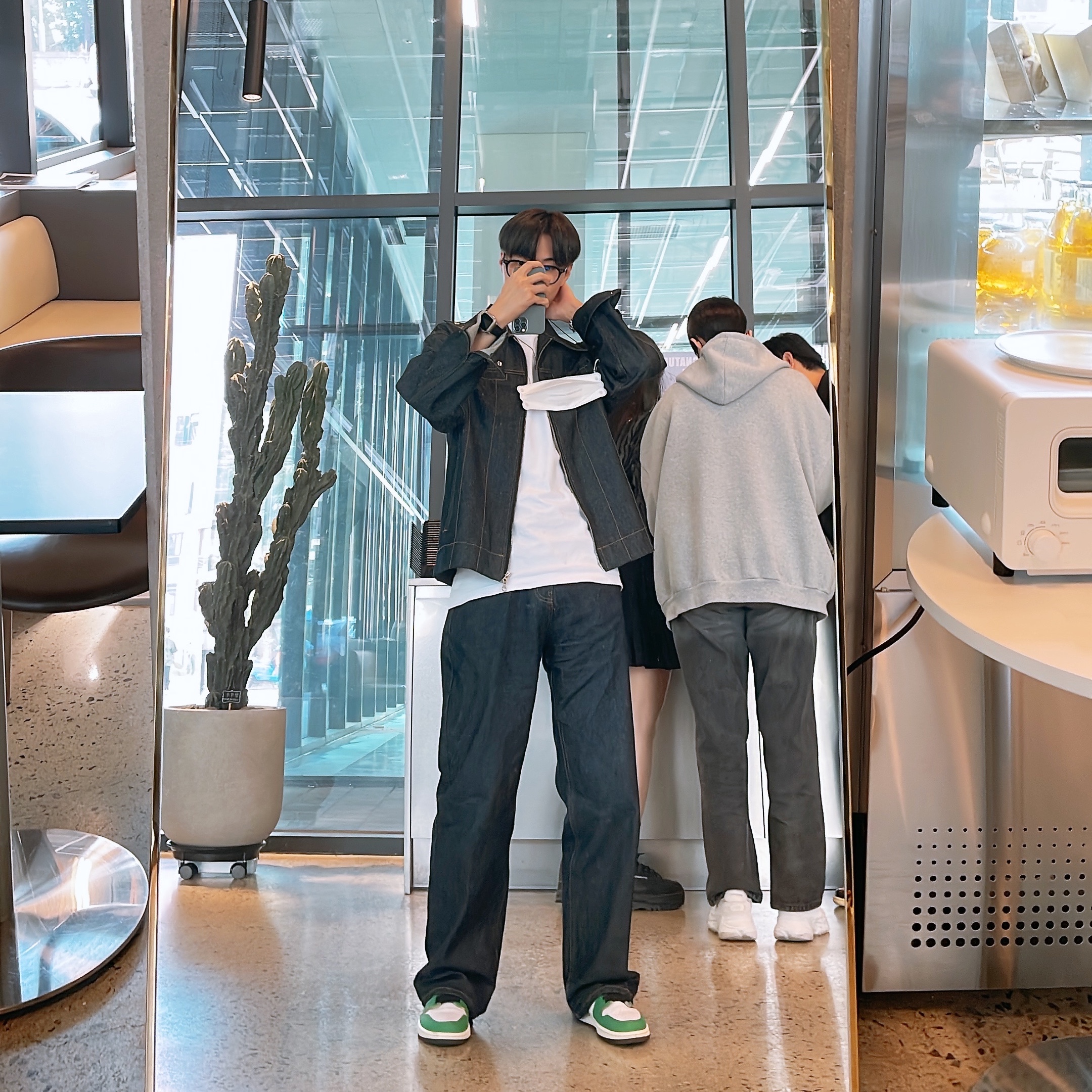 지훈 / 32 (@jihoon92) 님의 게시물 | KREAM