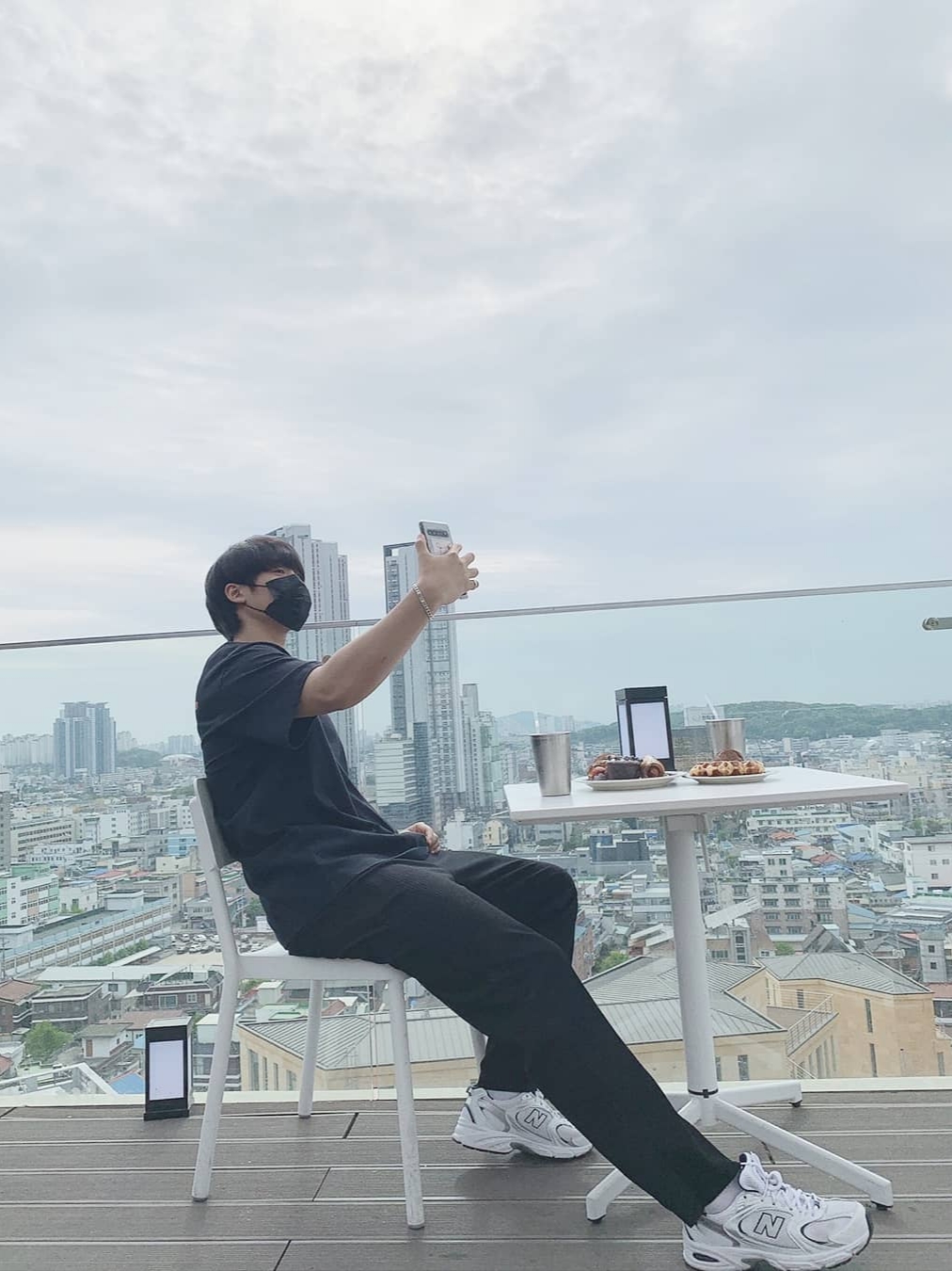 skdlaak9650 (@97kim.h) 님의 게시물 | KREAM