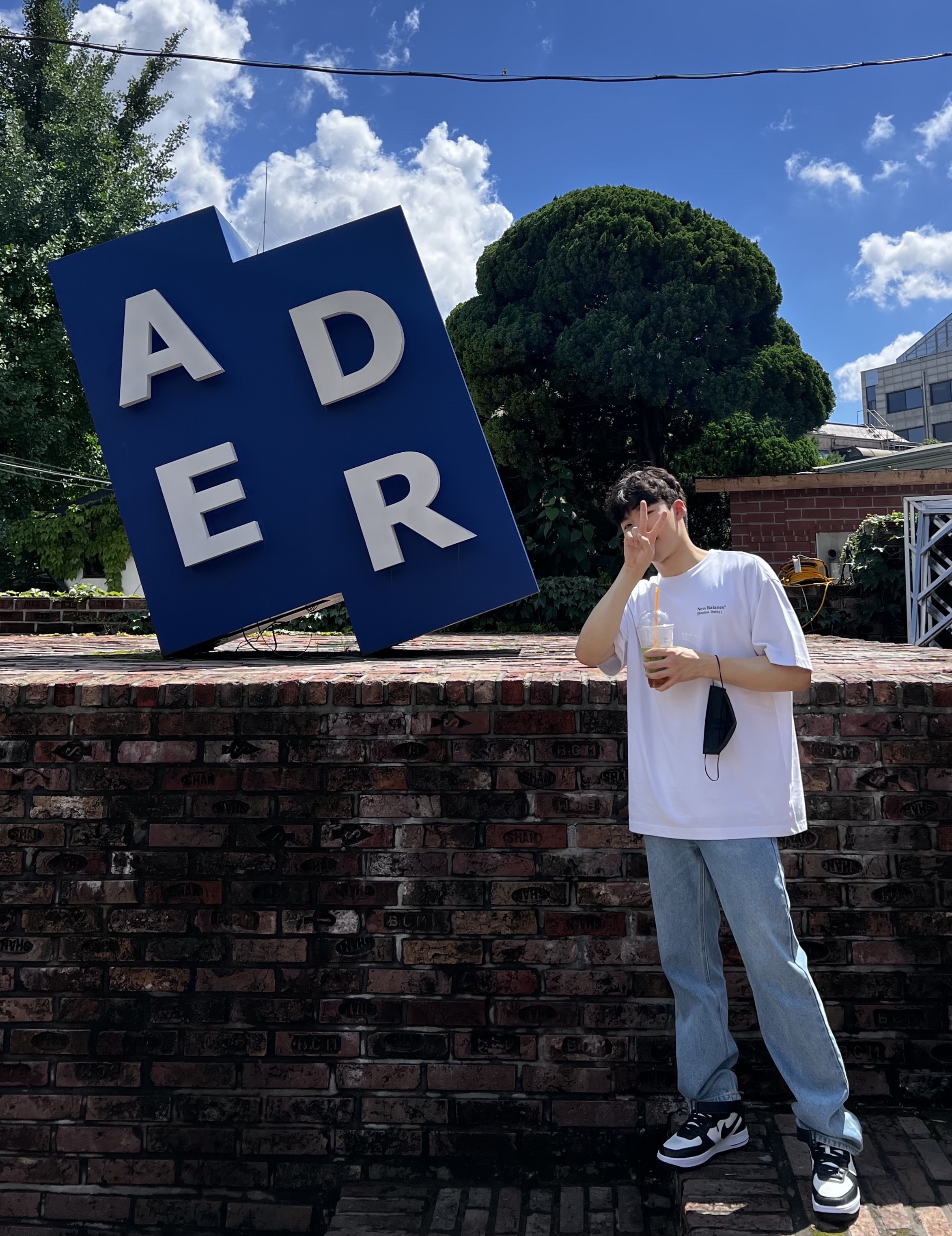 (@tech._.11) 님의 게시물 | KREAM