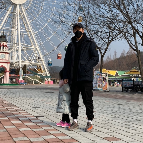 WOOK (@coffee_kream) 님의 게시물 | KREAM