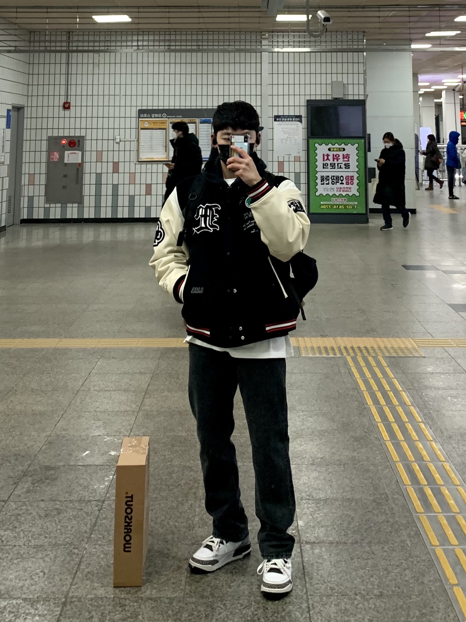 (@tech_s2) 님의 게시물 | KREAM