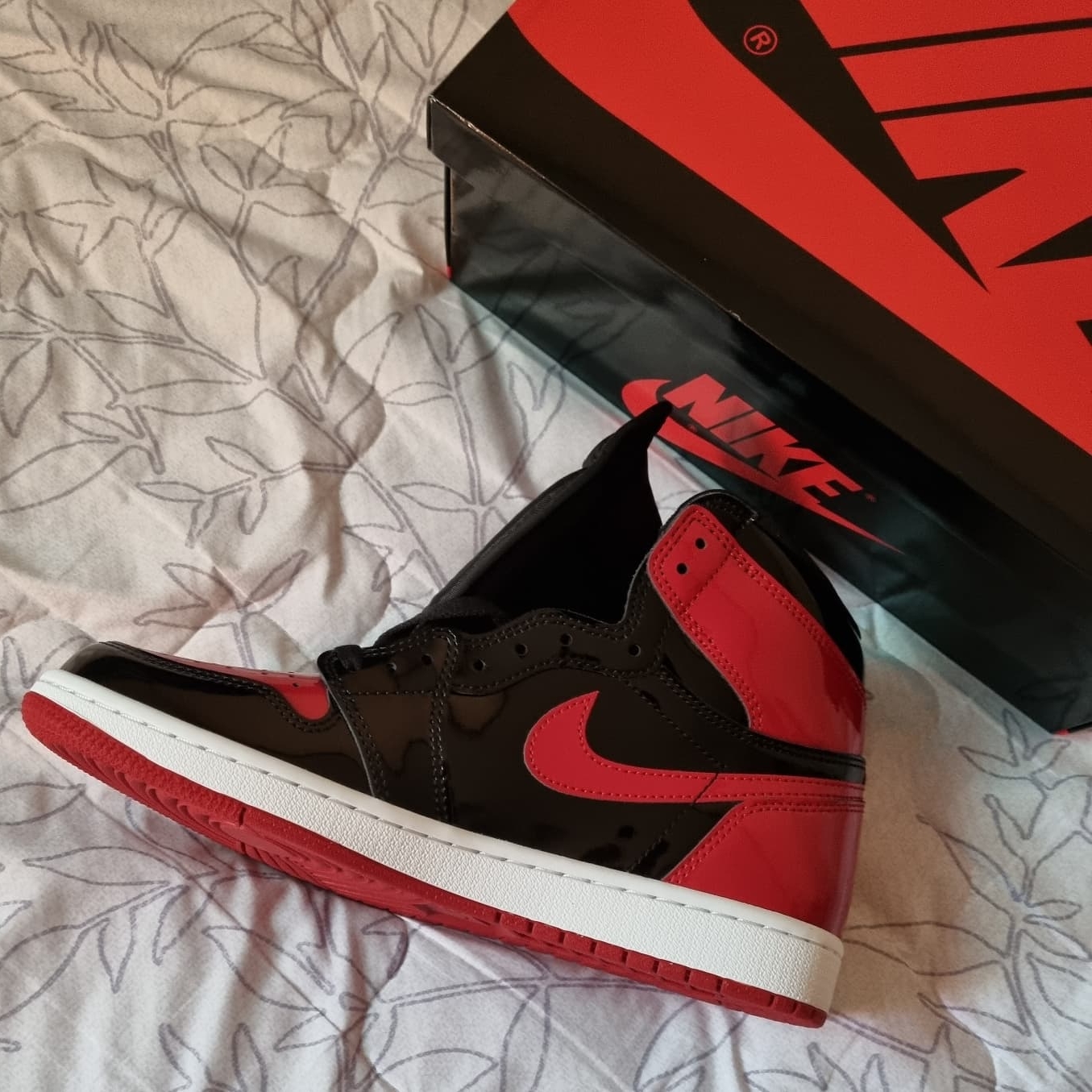 공대생 (@hx__kim) 님의 게시물 | KREAM