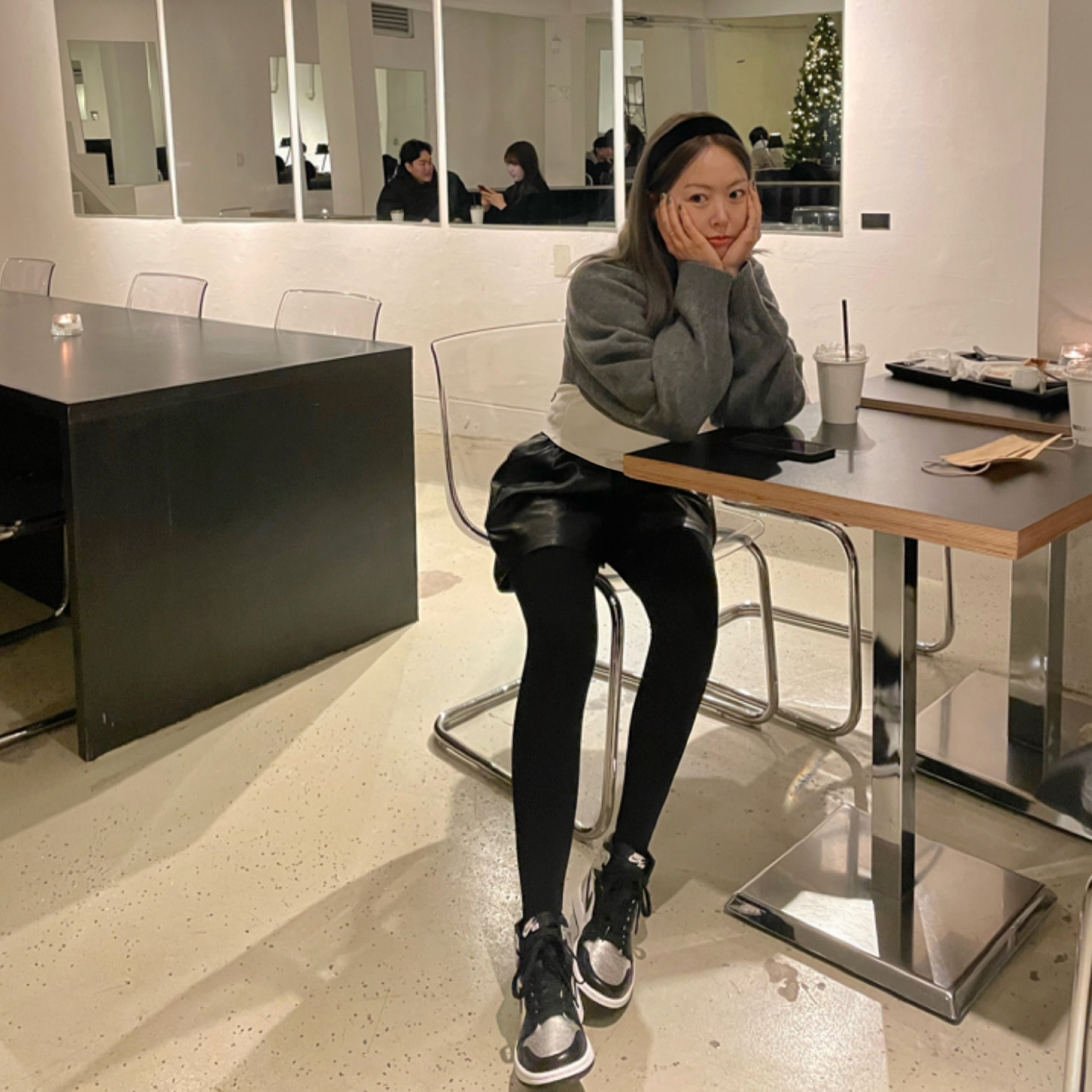 (@zerosilver_) 님의 게시물 | KREAM