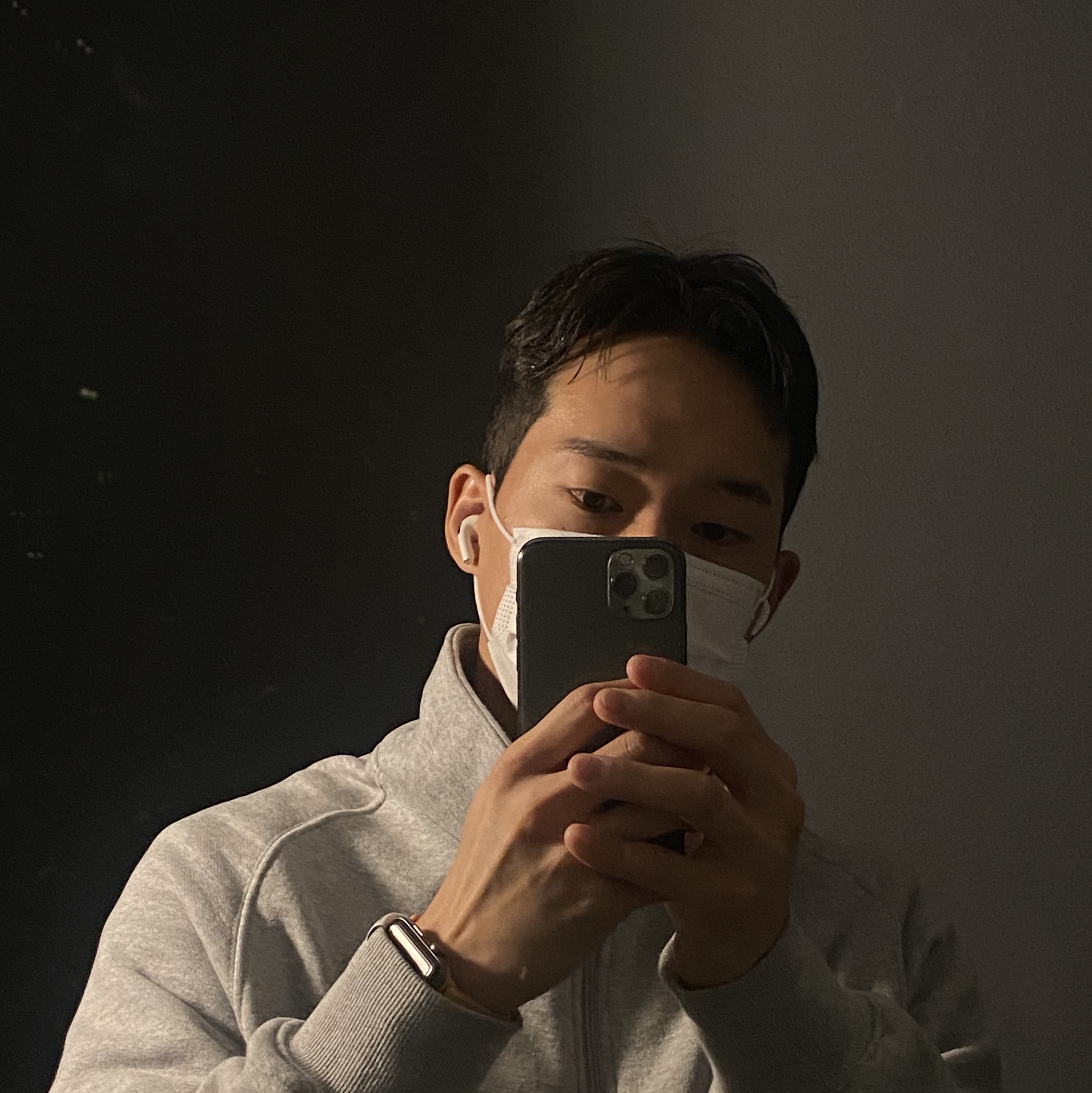 (@eitherone) 님의 게시물 | KREAM