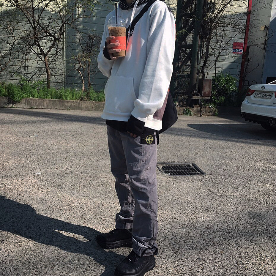 용맹이 (@ch._.lee) 님의 게시물 | KREAM